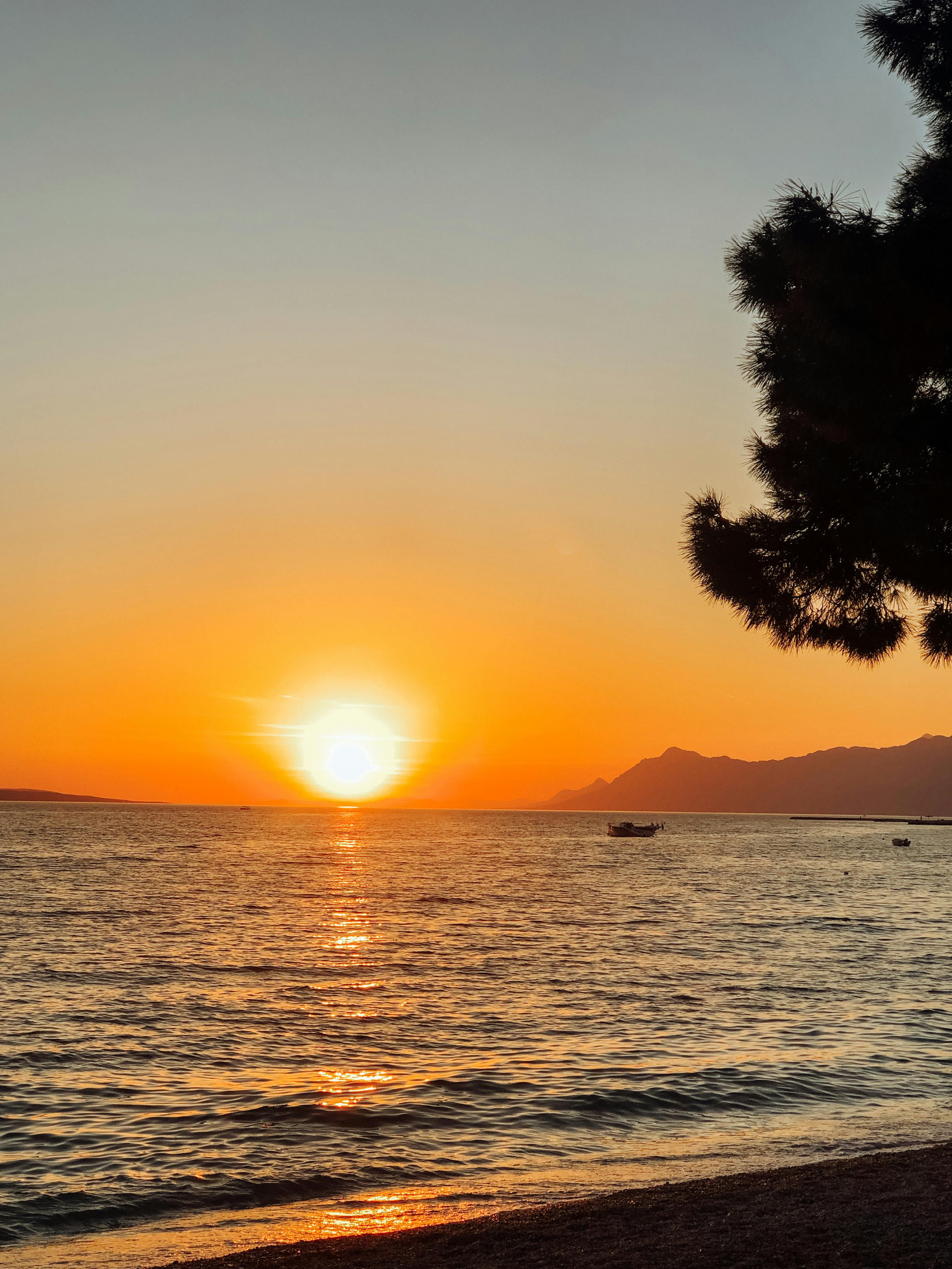 Cartoon Sun Photos, Download The BEST Free Cartoon Sun Stock Photos ...