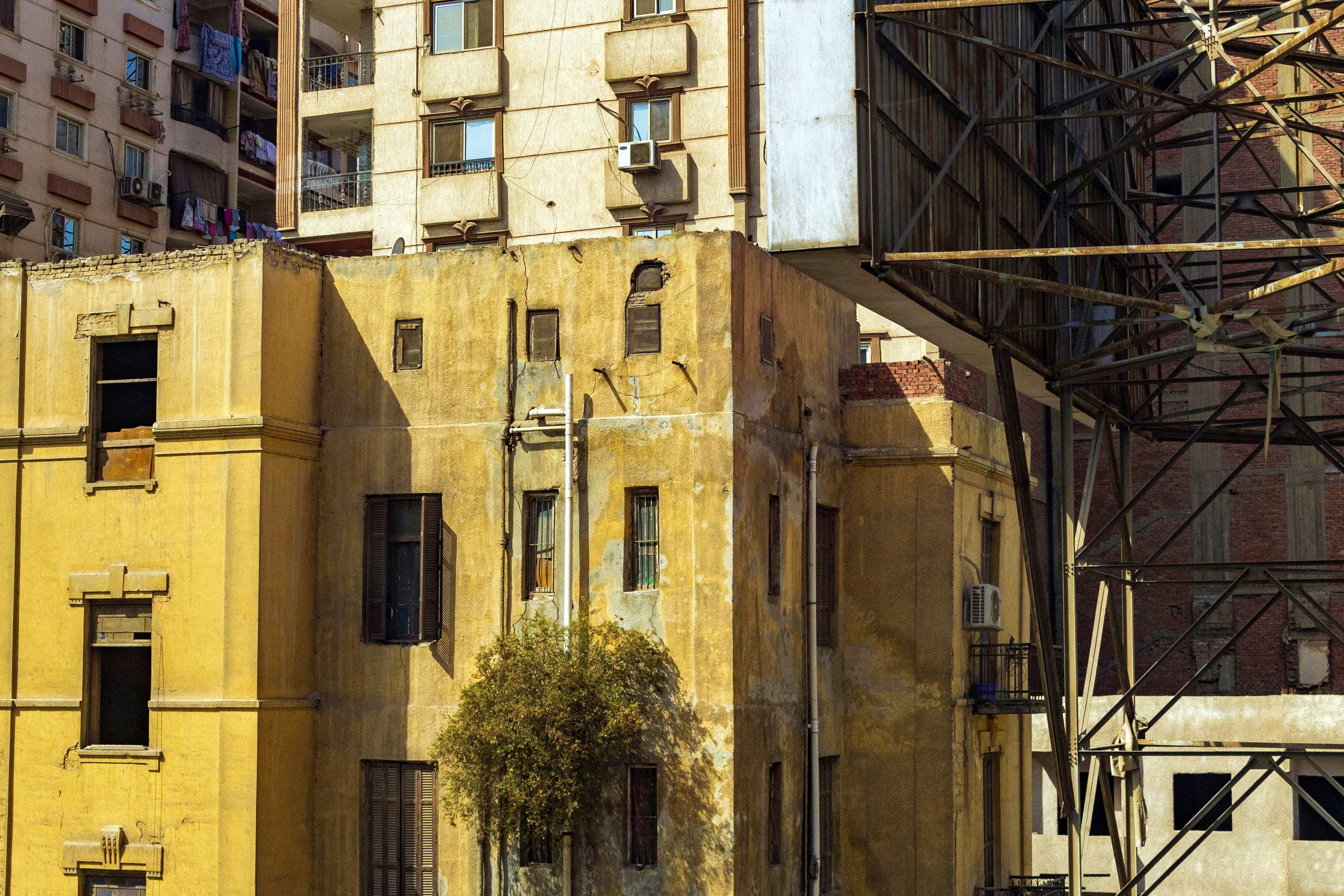 Old Urban Residential District · Free Stock Photo