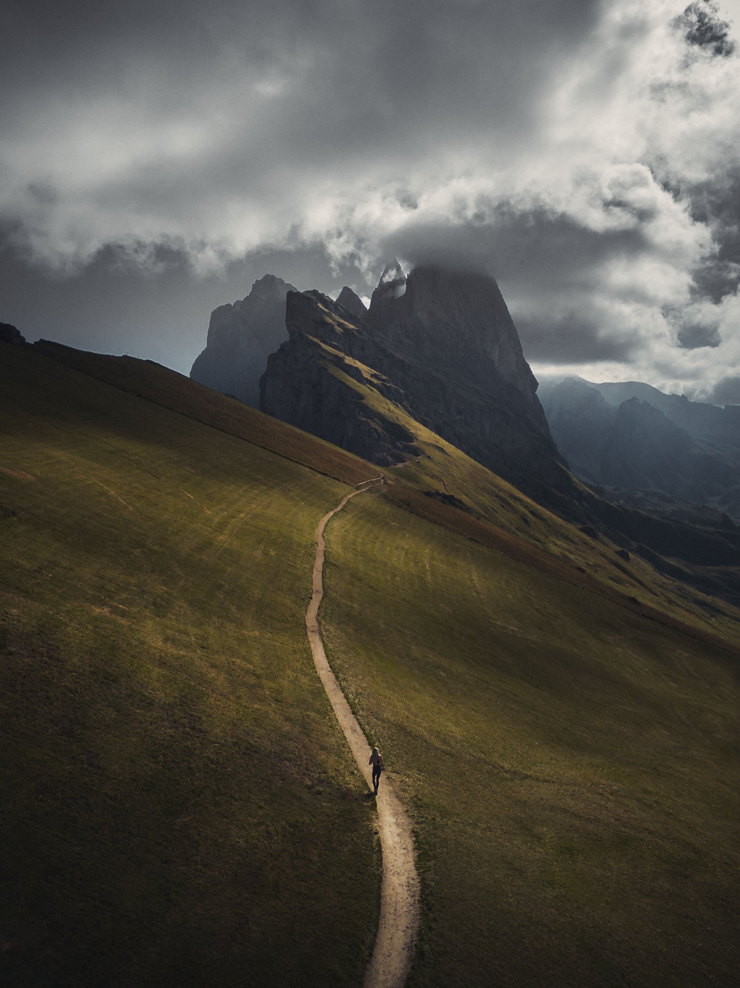 Cloudy Meadows And Mountains Photos, Download The BEST Free Cloudy ...