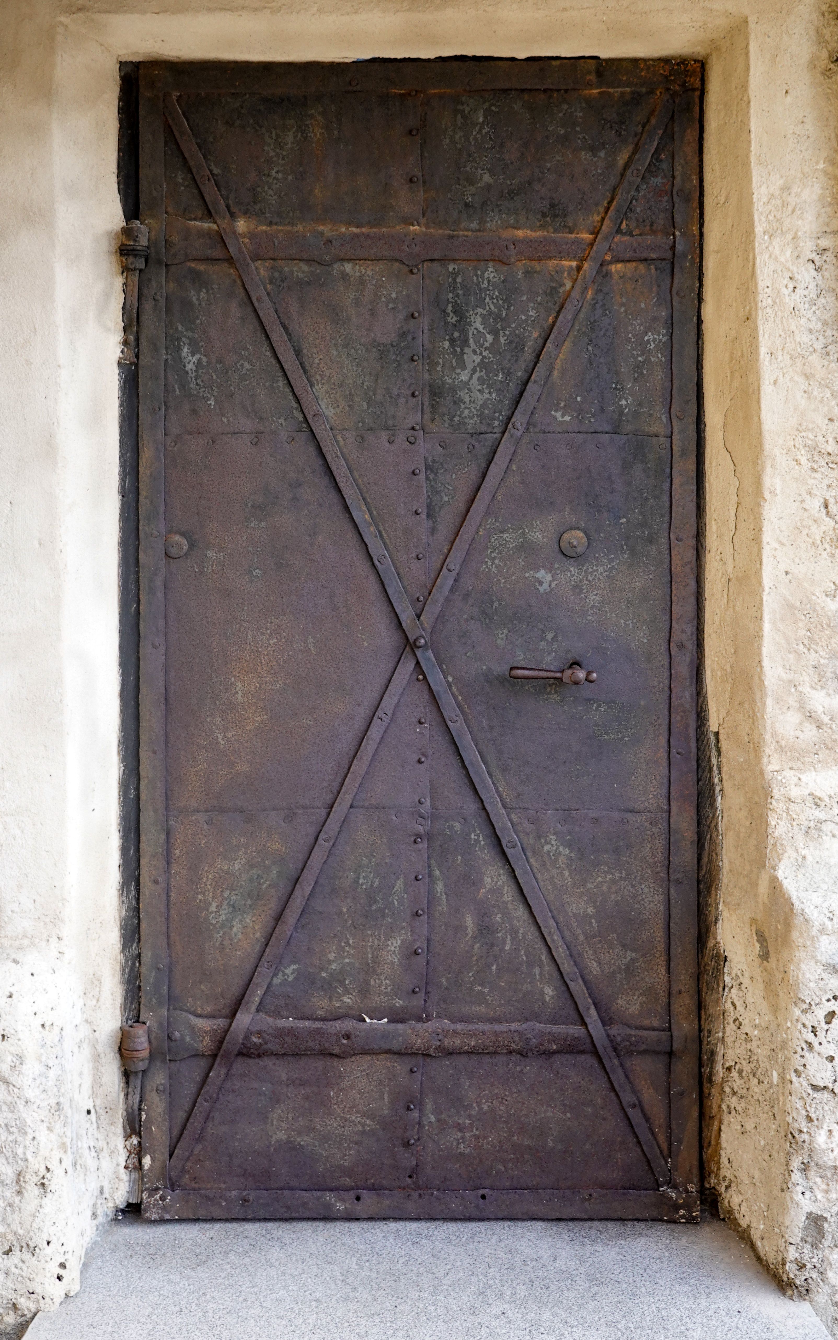 Iron Doors Animated Photos, Download The BEST Free Iron Doors Animated ...
