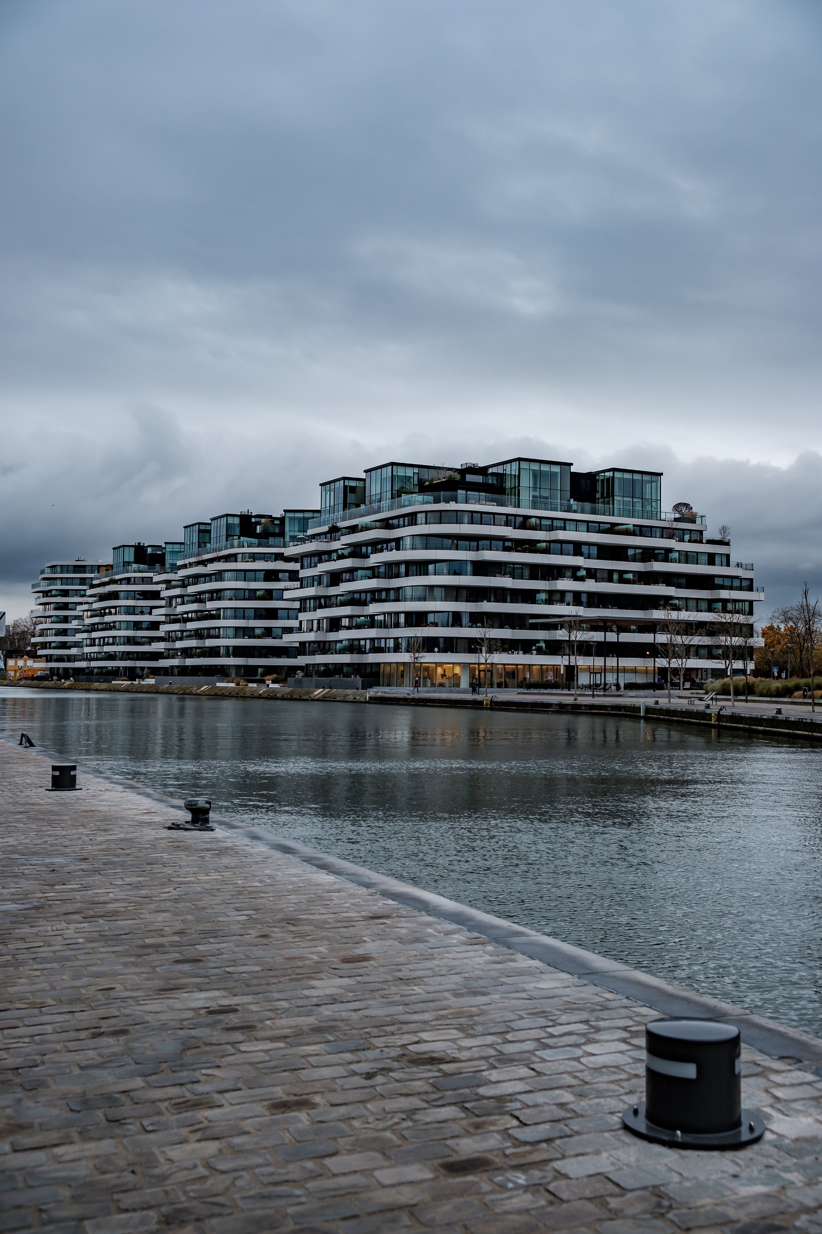 A Hotel over the River · Free Stock Photo