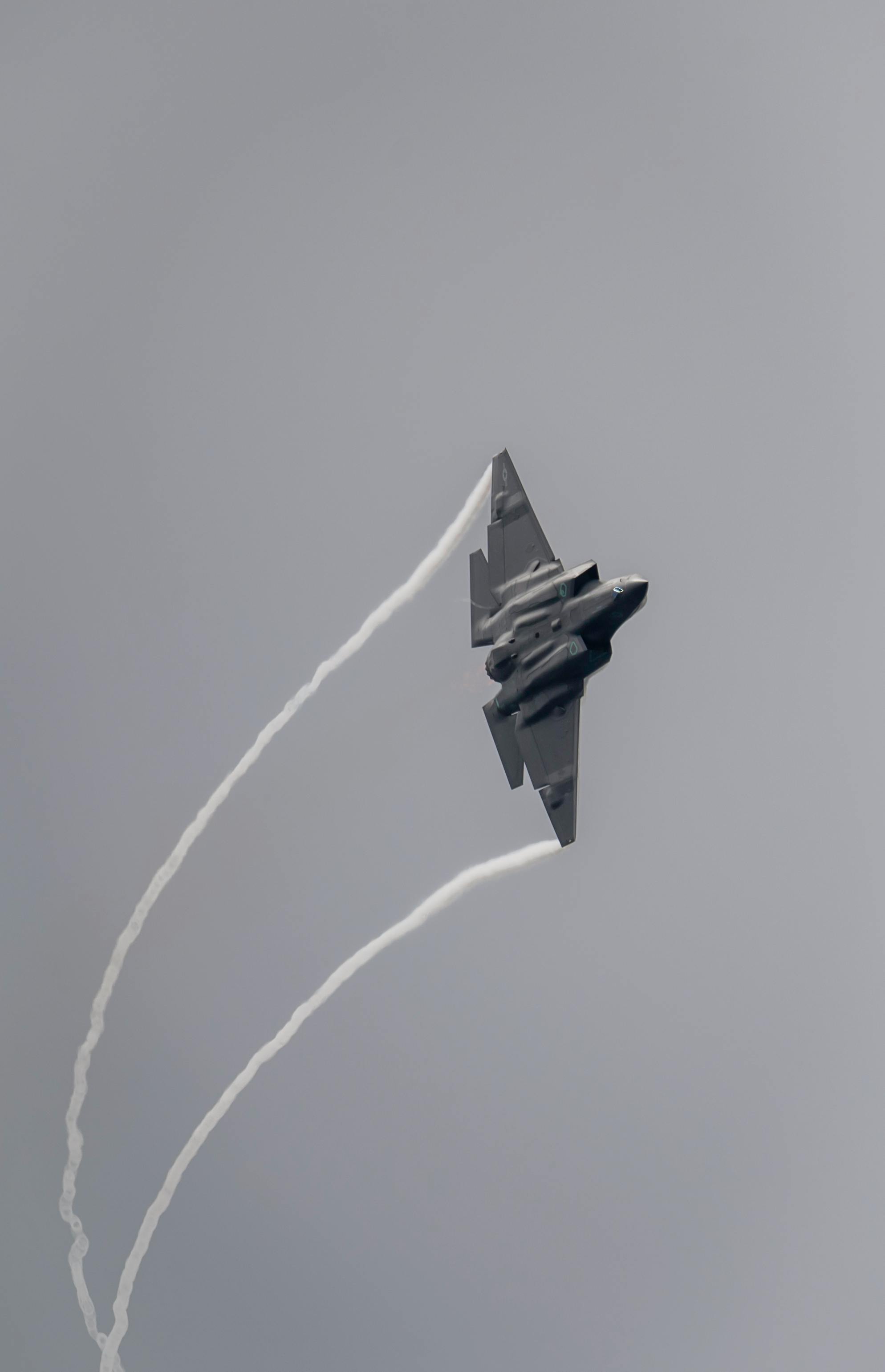 F 35 Fighter Jet Stealth Photos, Download The BEST Free F 35 Fighter ...