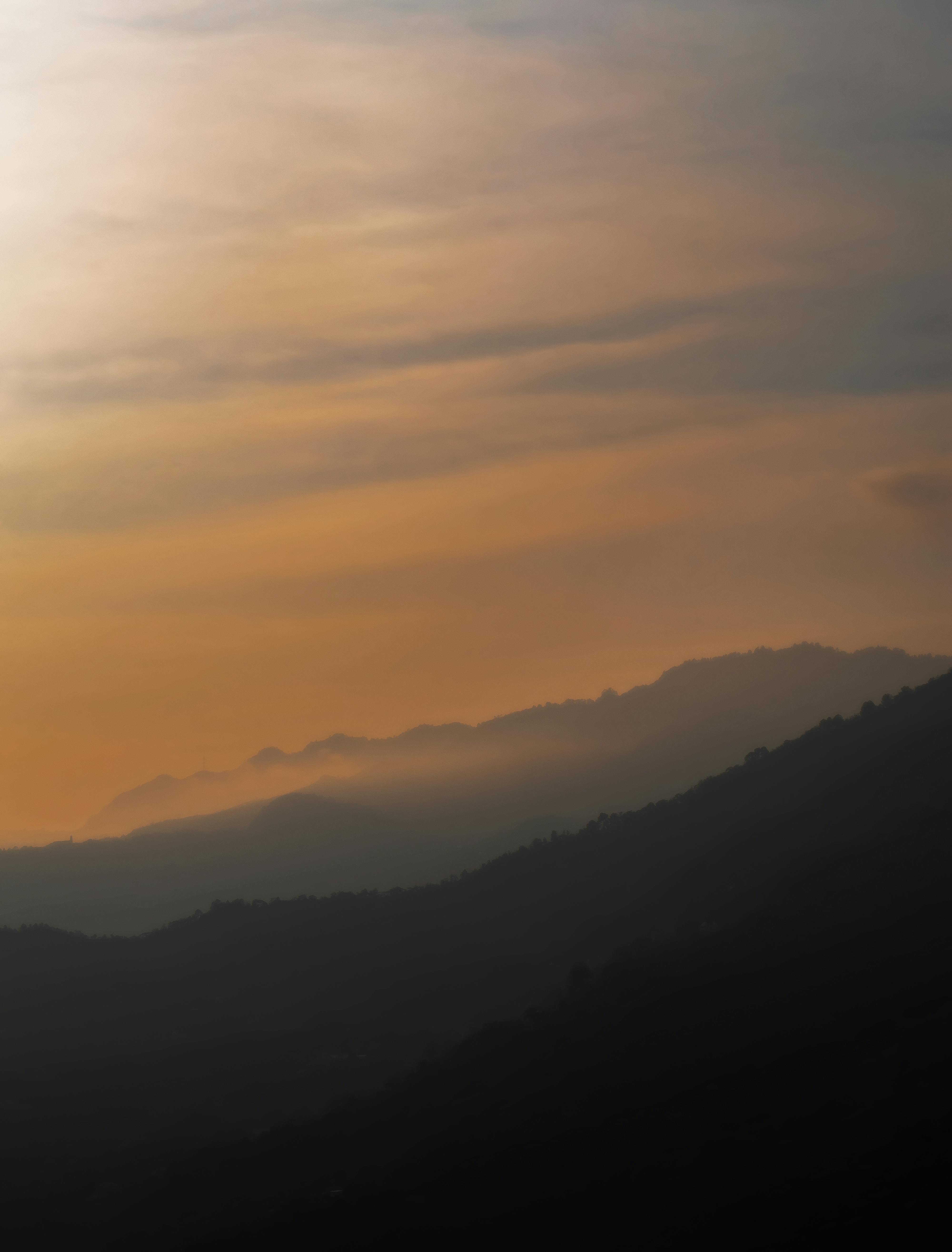 Mountain Range at Dusk · Free Stock Photo