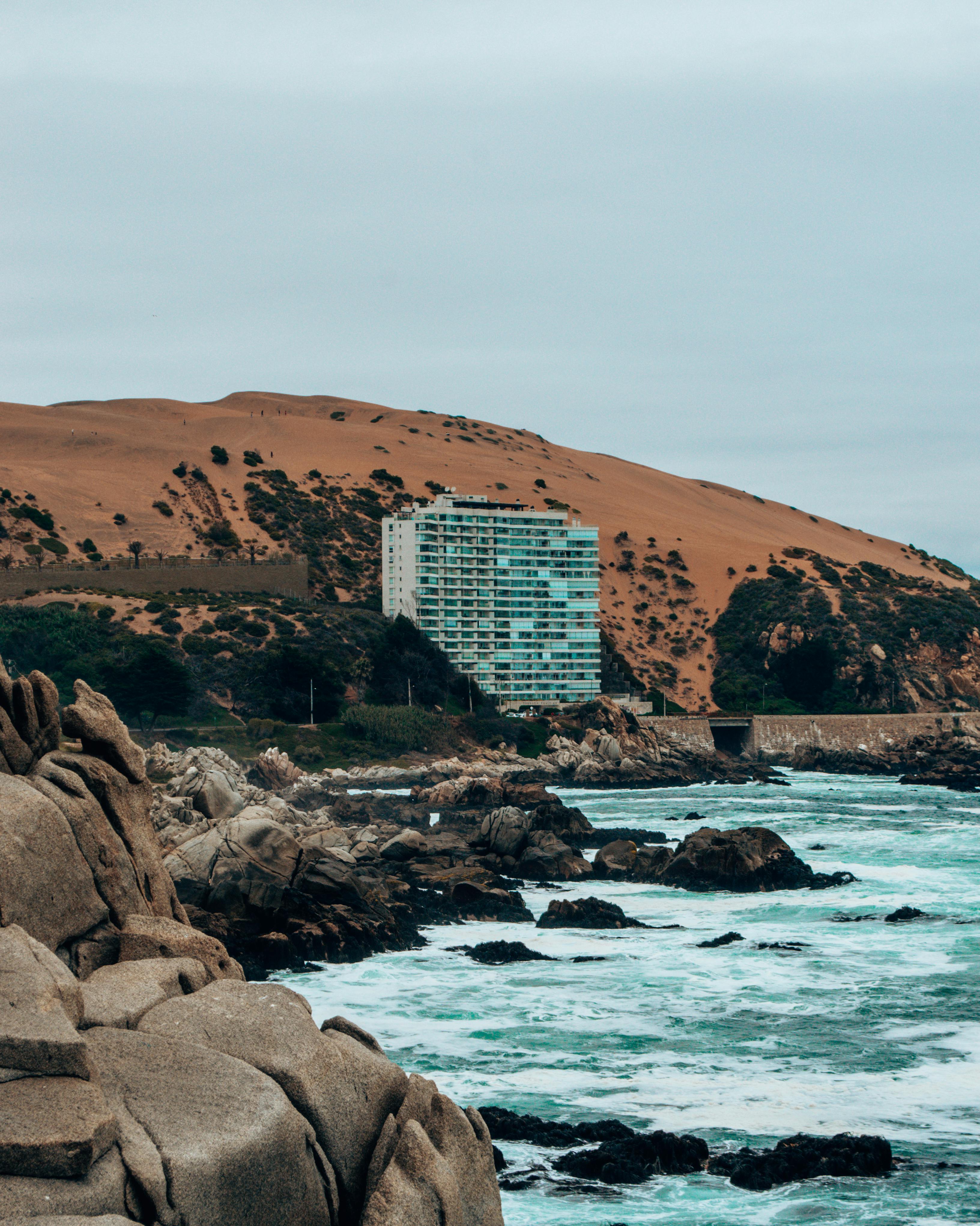 Modern Hotel by Sea · Free Stock Photo