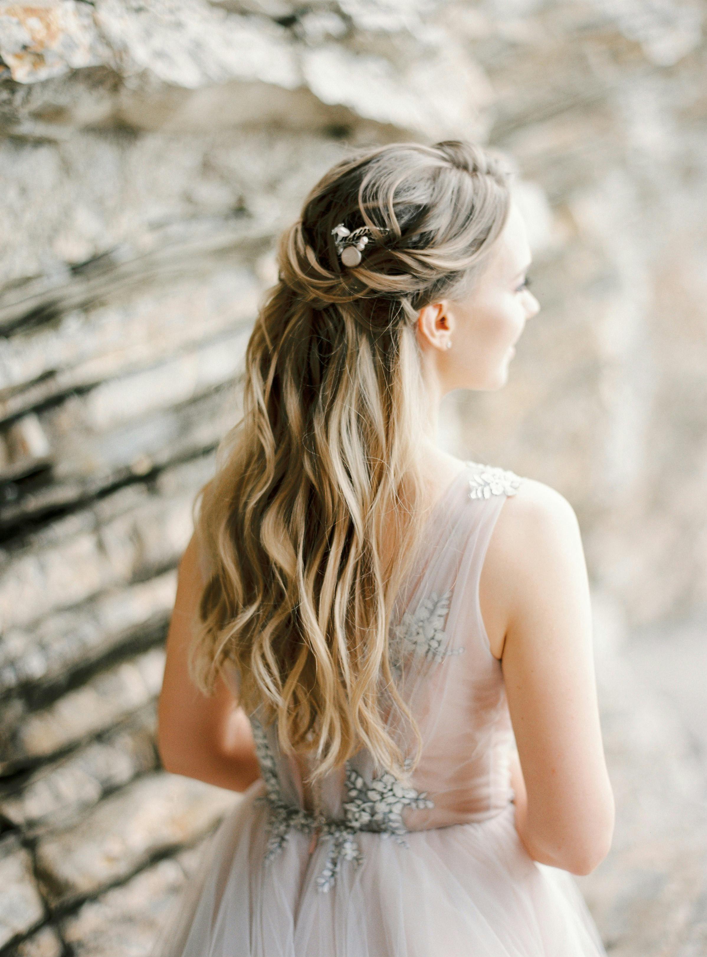 Back View of Brides Wedding Dress · Free Stock Photo