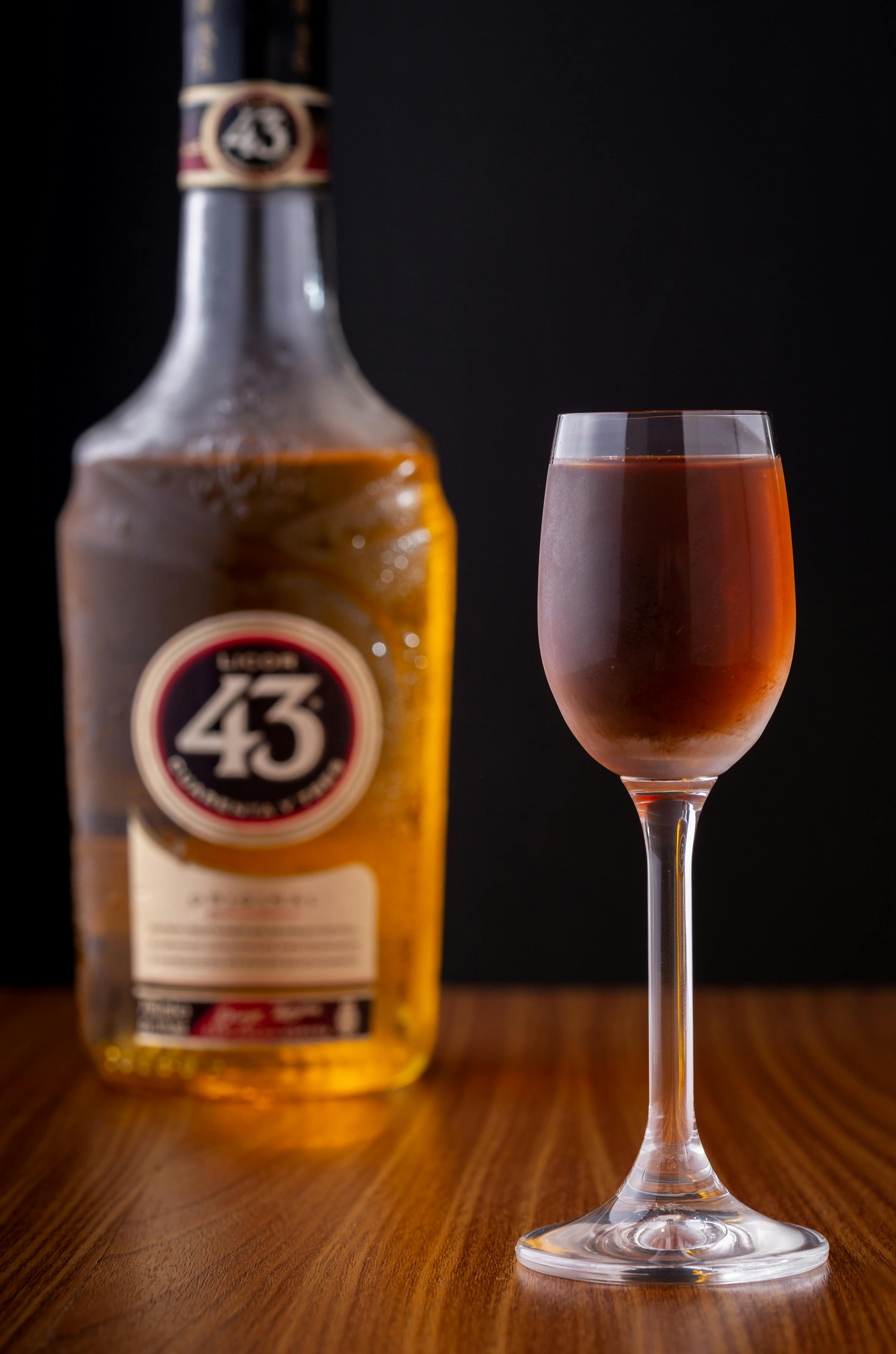 Foto de stock gratuita sobre bebida alcoholica, botella de alcohol ...