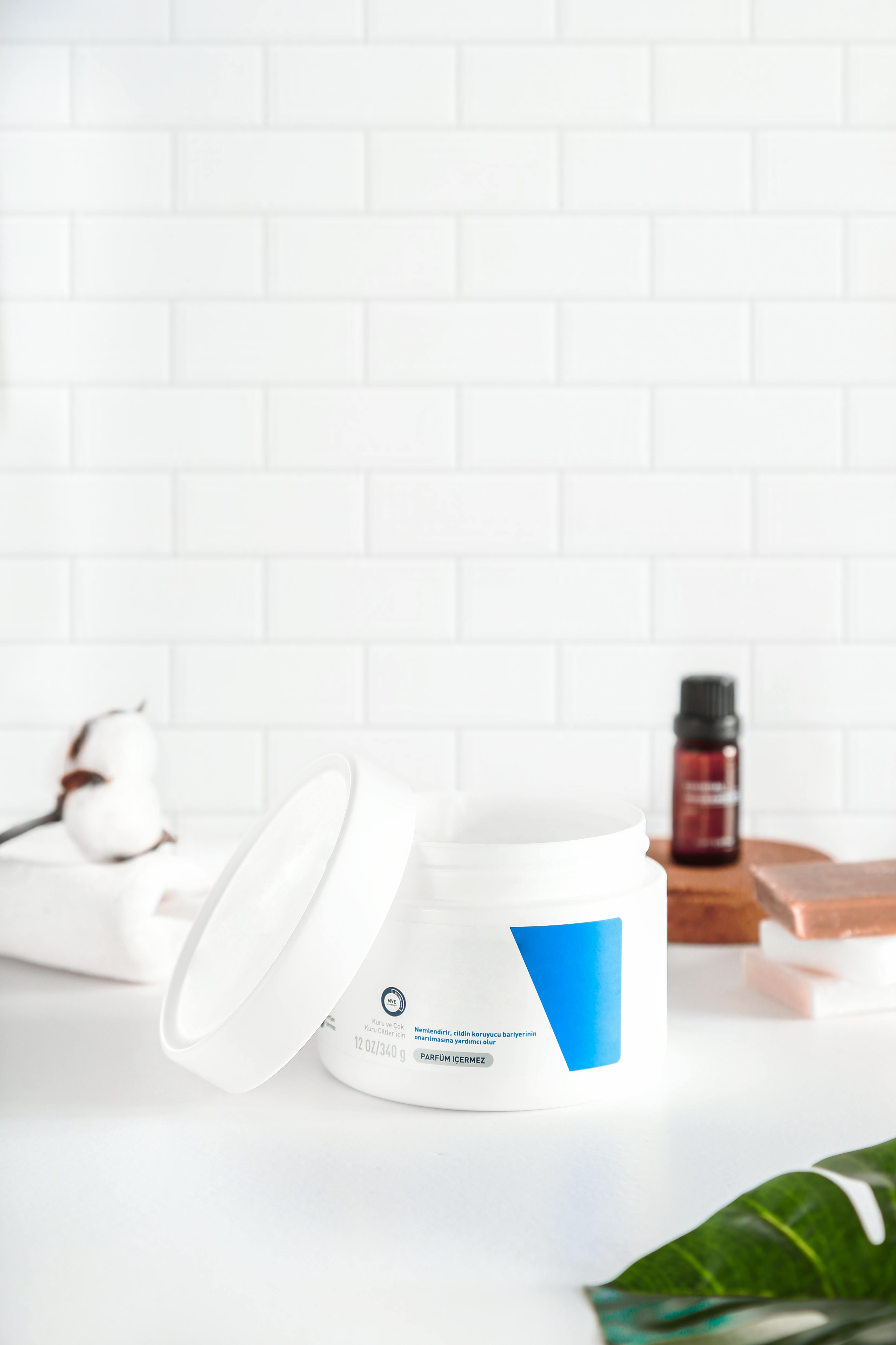 Close up of Cosmetics Box · Free Stock Photo