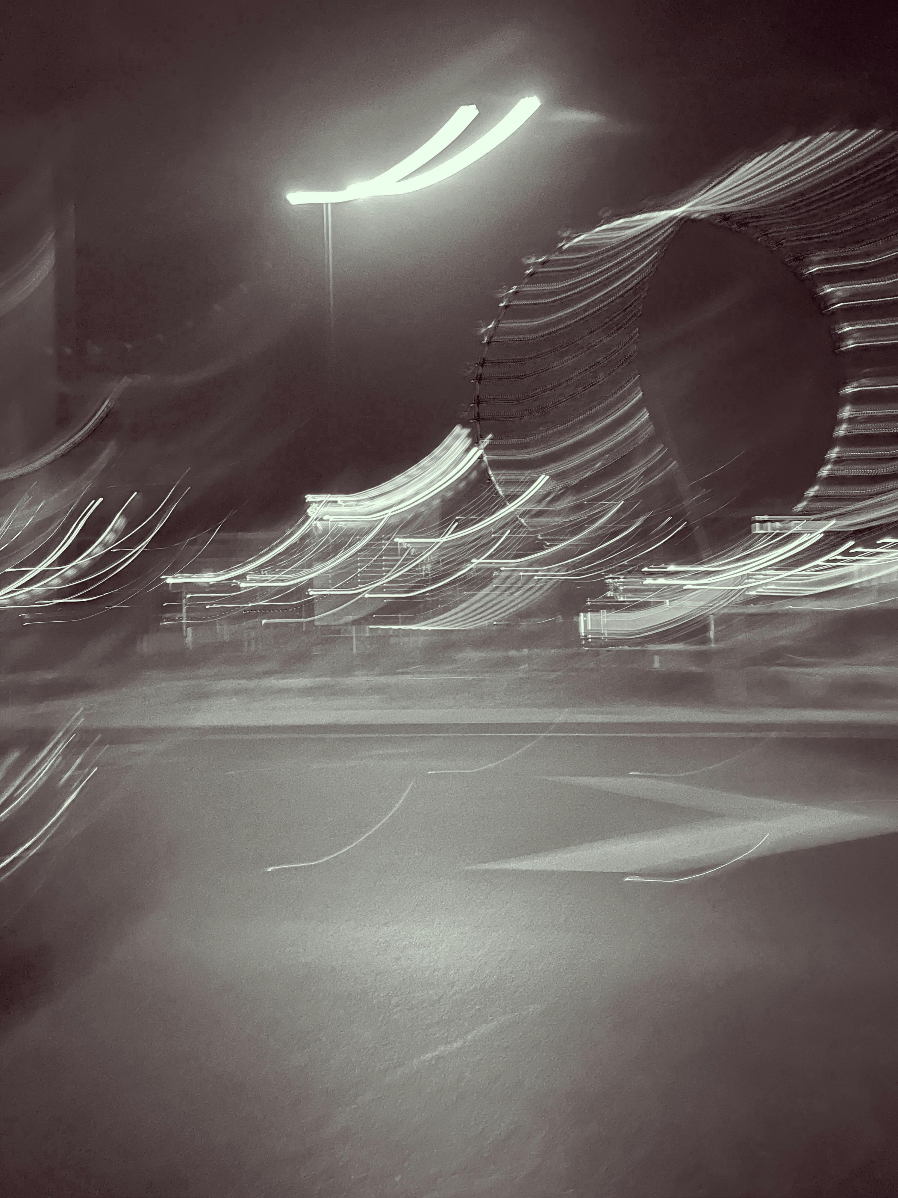 Black and White Abstract Illustration with Blurry Lines · Free Stock Photo