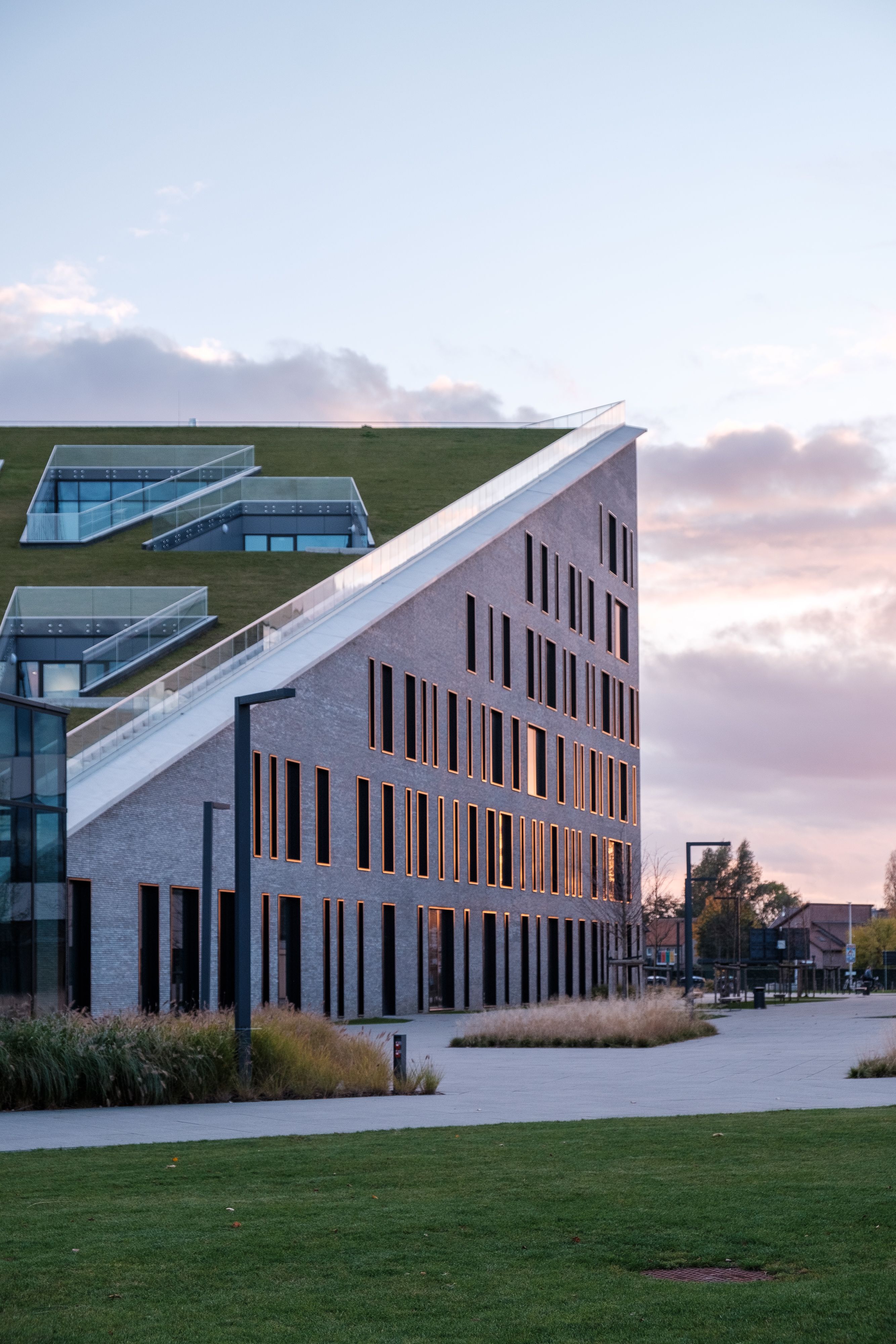 Building of the University of Nis in Serbia · Free Stock Photo