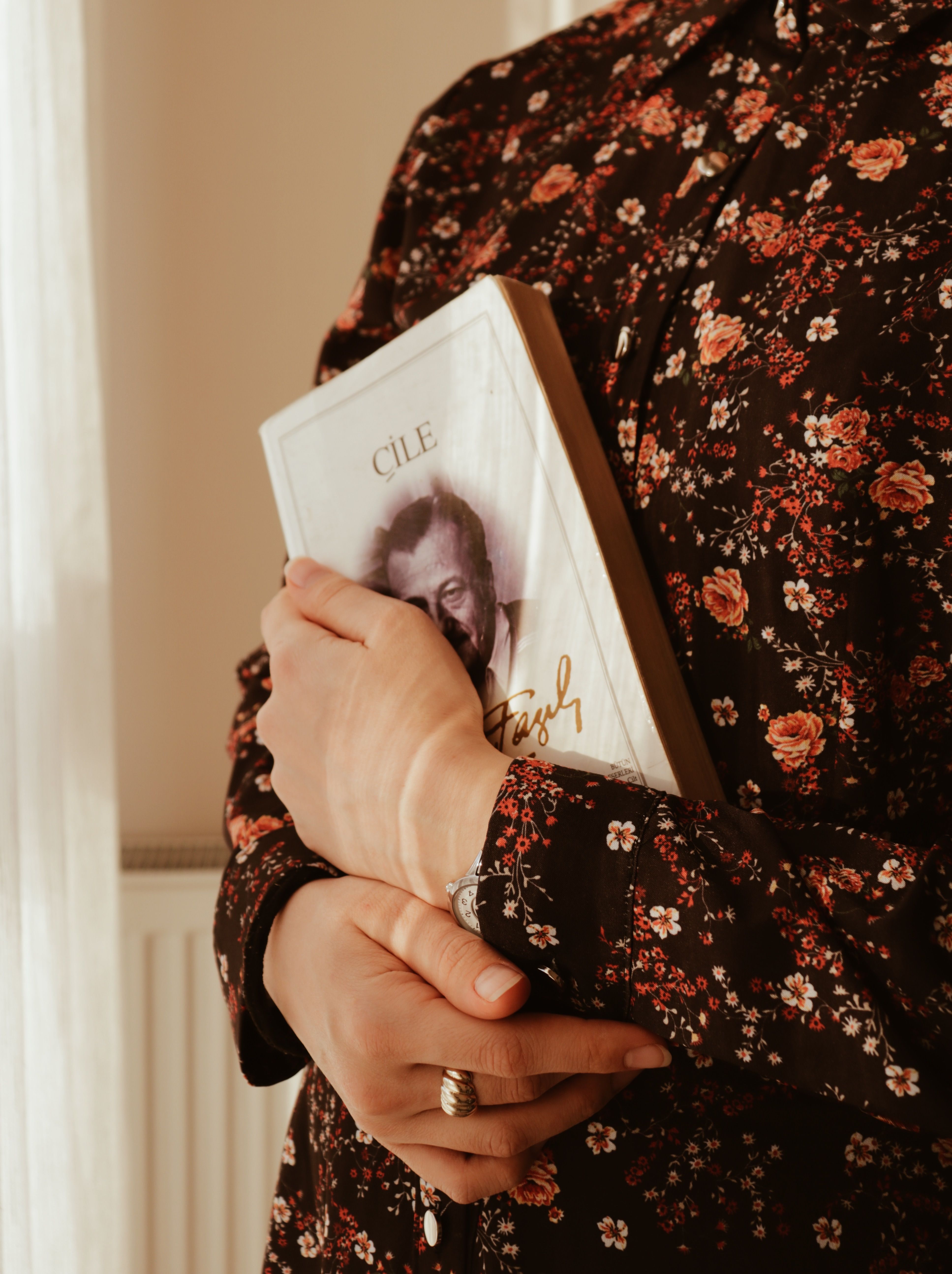 Turkish Book in Woman Hands · Free Stock Photo