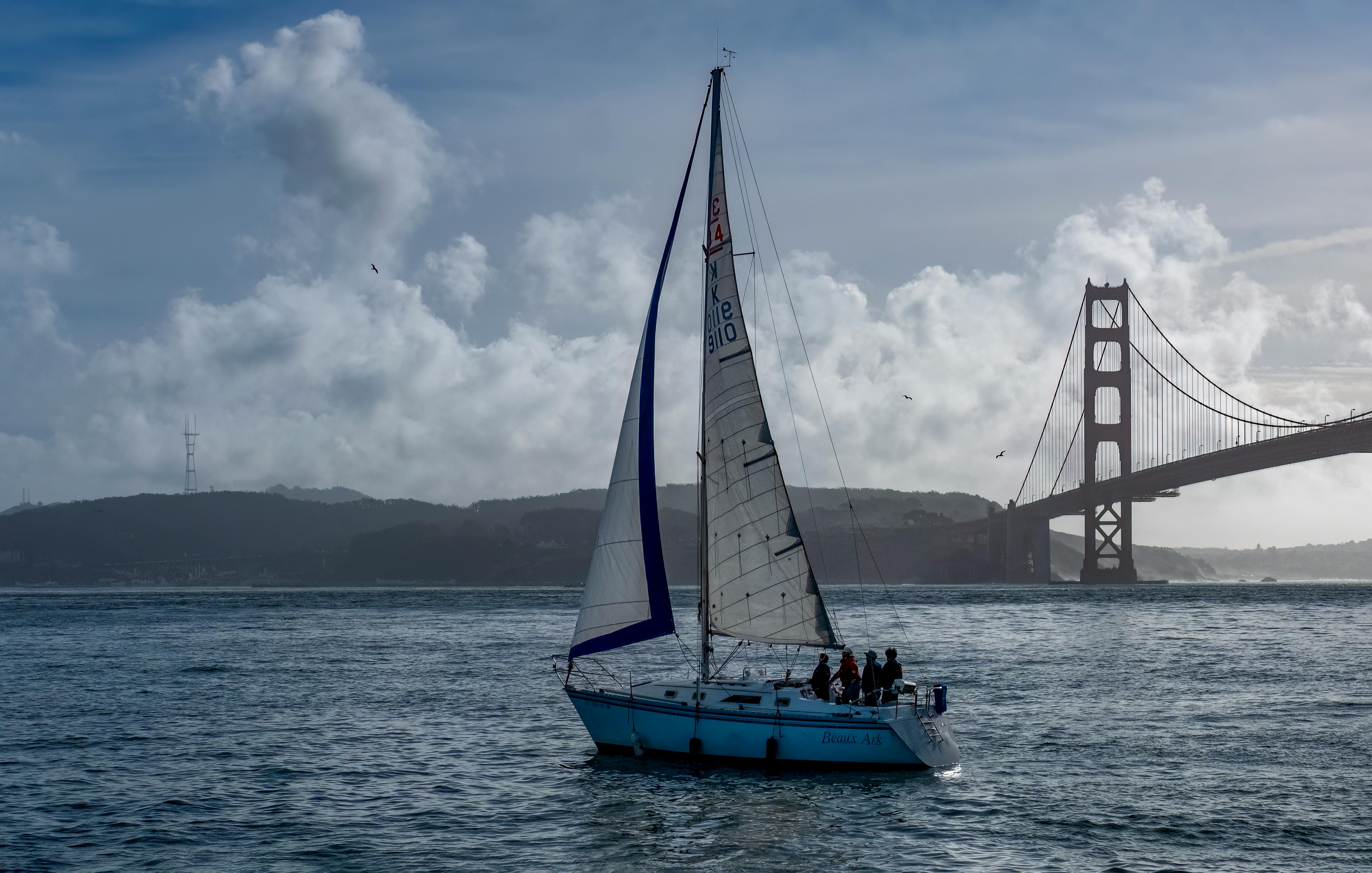White Gate in Dolmabahce Palace · Free Stock Photo