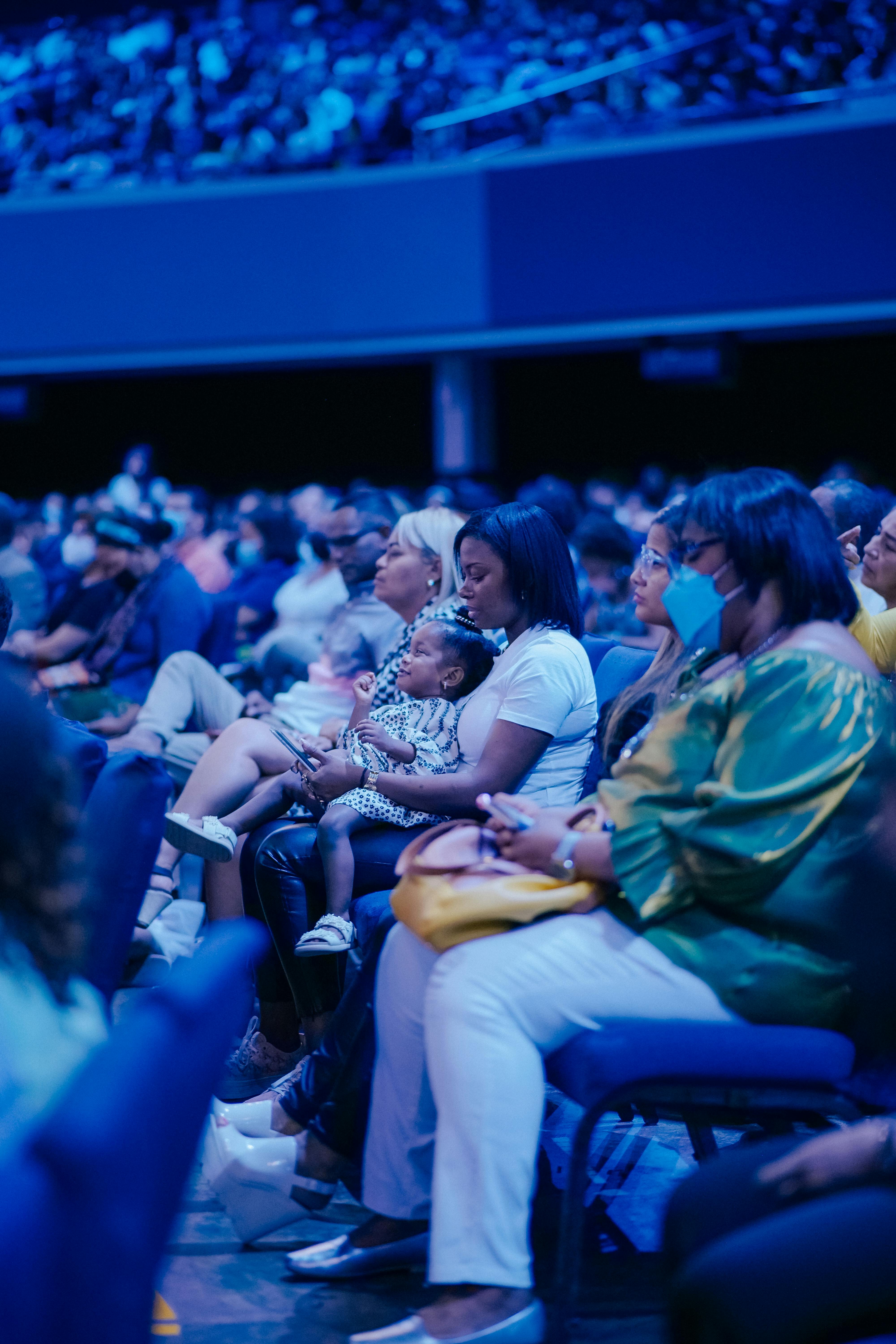 Crowd Clapping in the Audience · Free Stock Photo