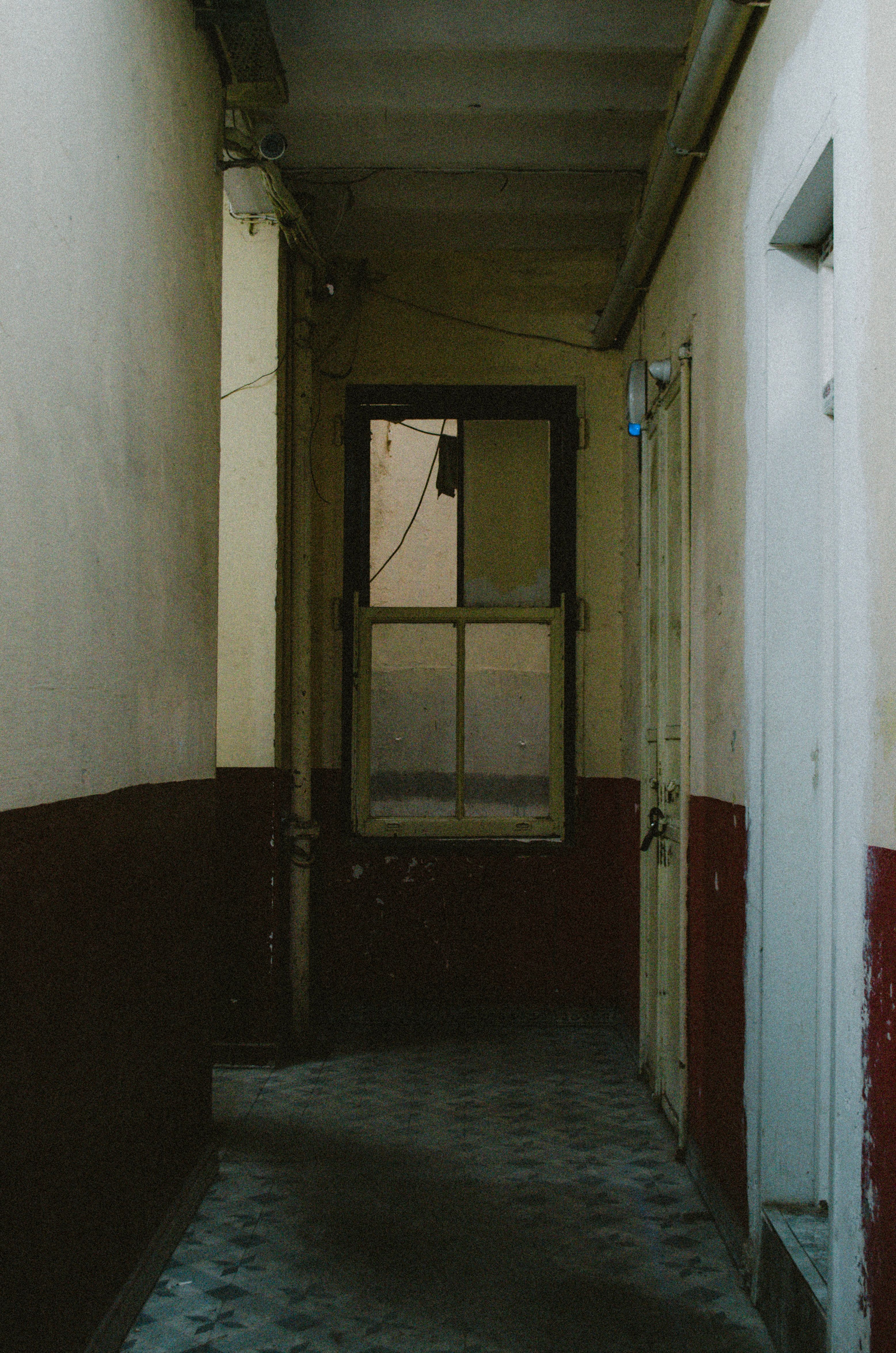 Corridor in an Old Building · Free Stock Photo