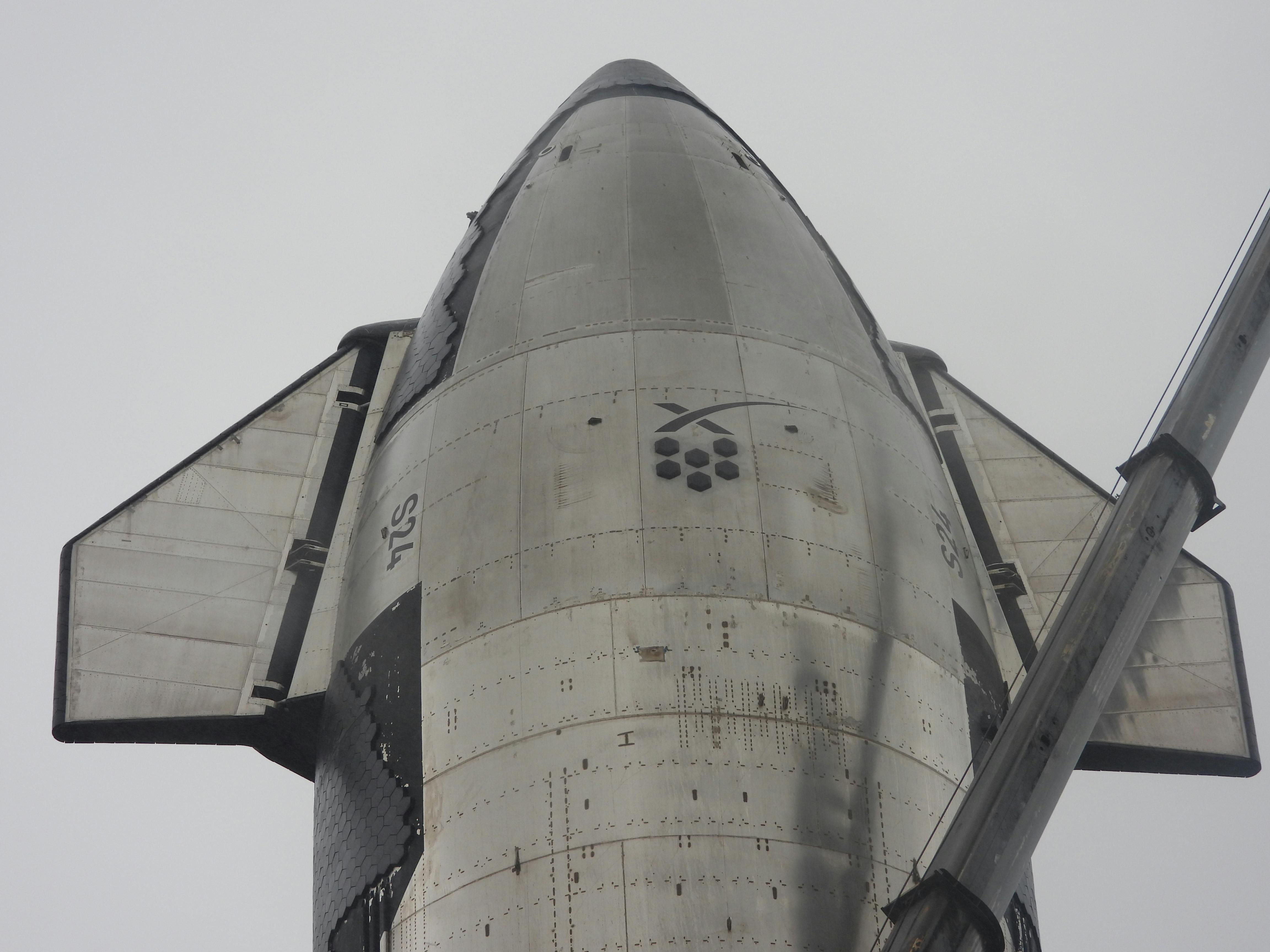Photo of Gray and White Spacex Space Shuttle · Free Stock Photo