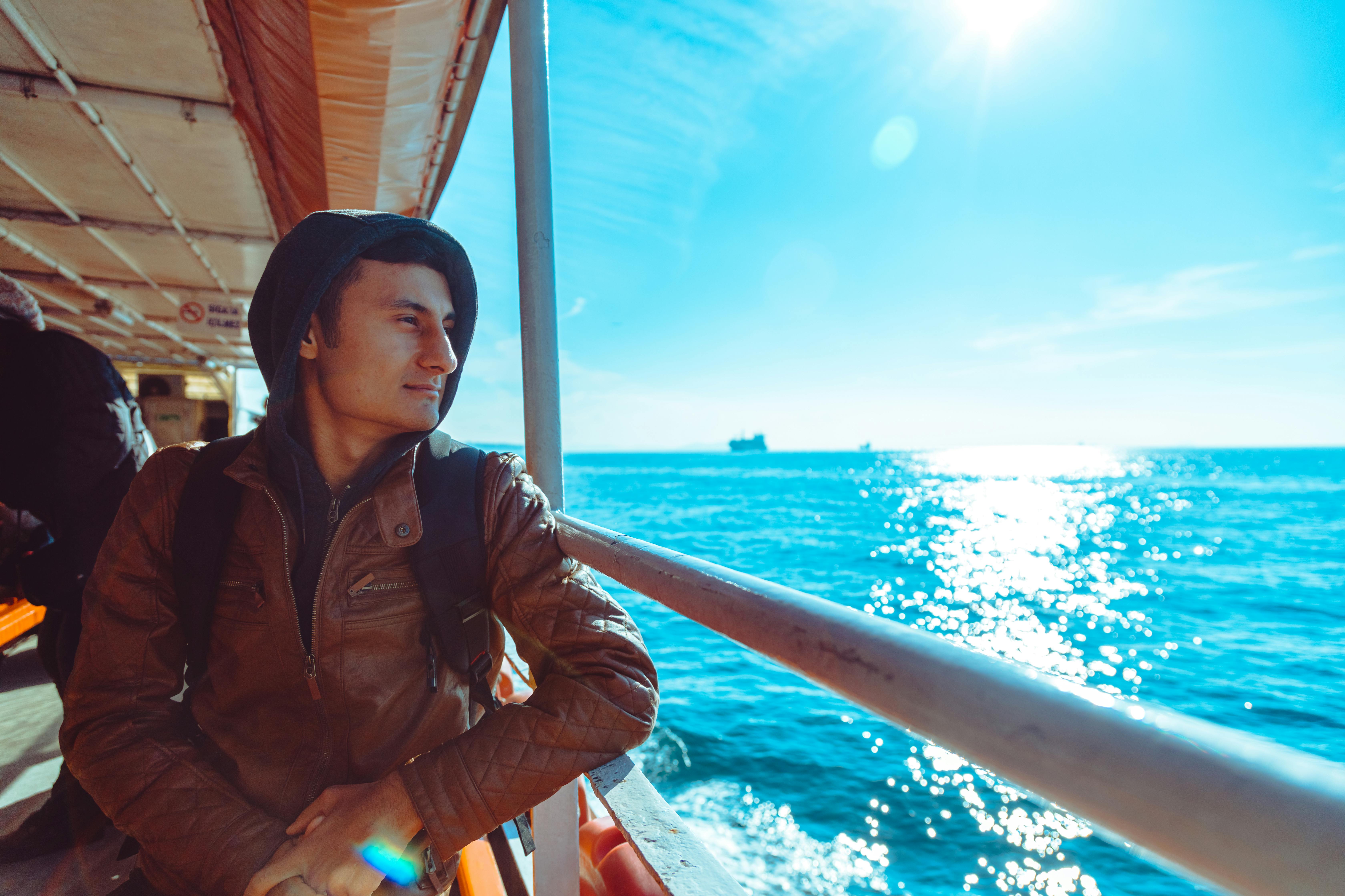 People 24 Photos & Videos Collected by Collab Media