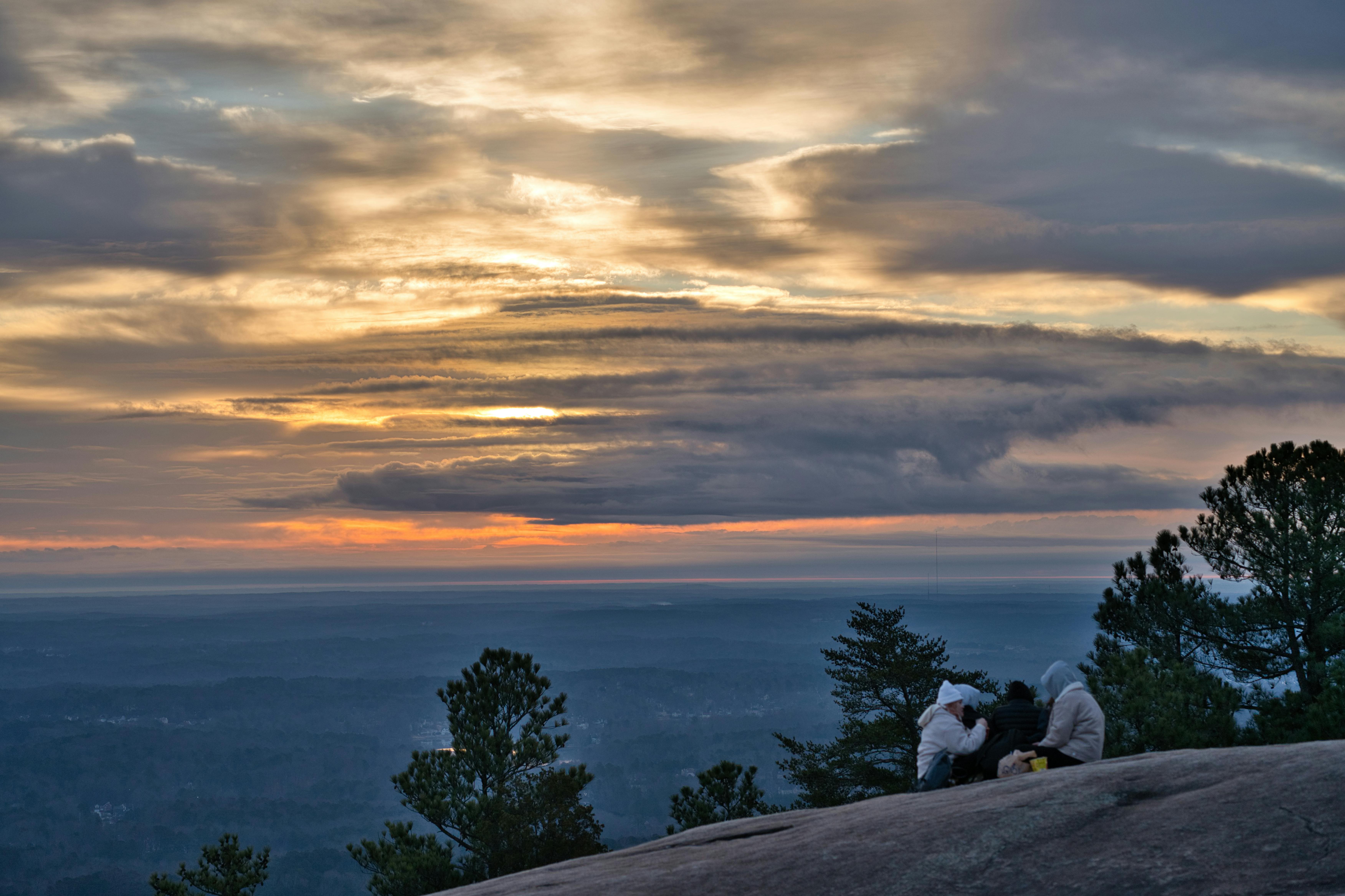 People With Scenery Photos, Download The BEST Free People With Scenery ...