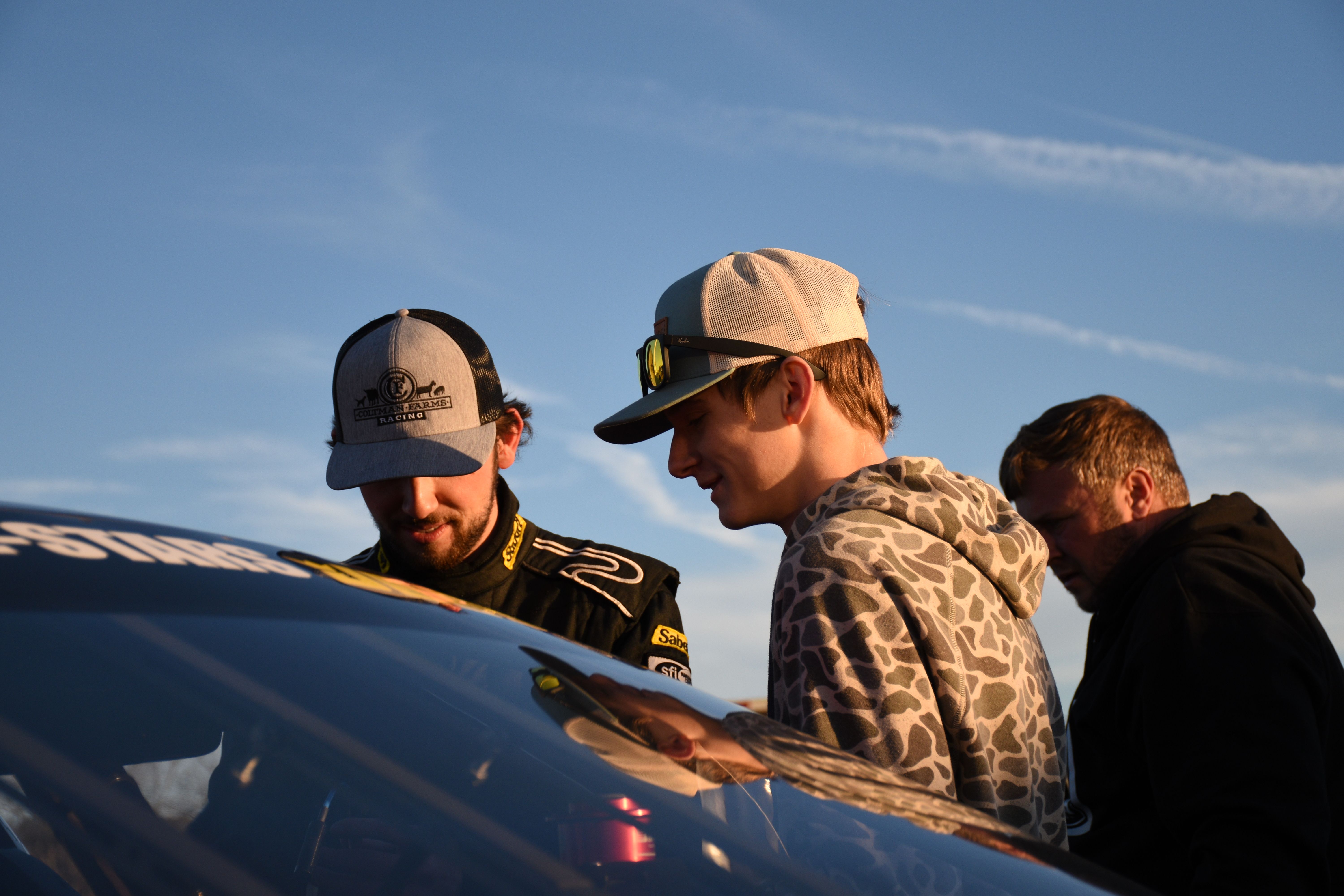 Car Drivers Photos, Download The BEST Free Car Drivers Stock Photos ...