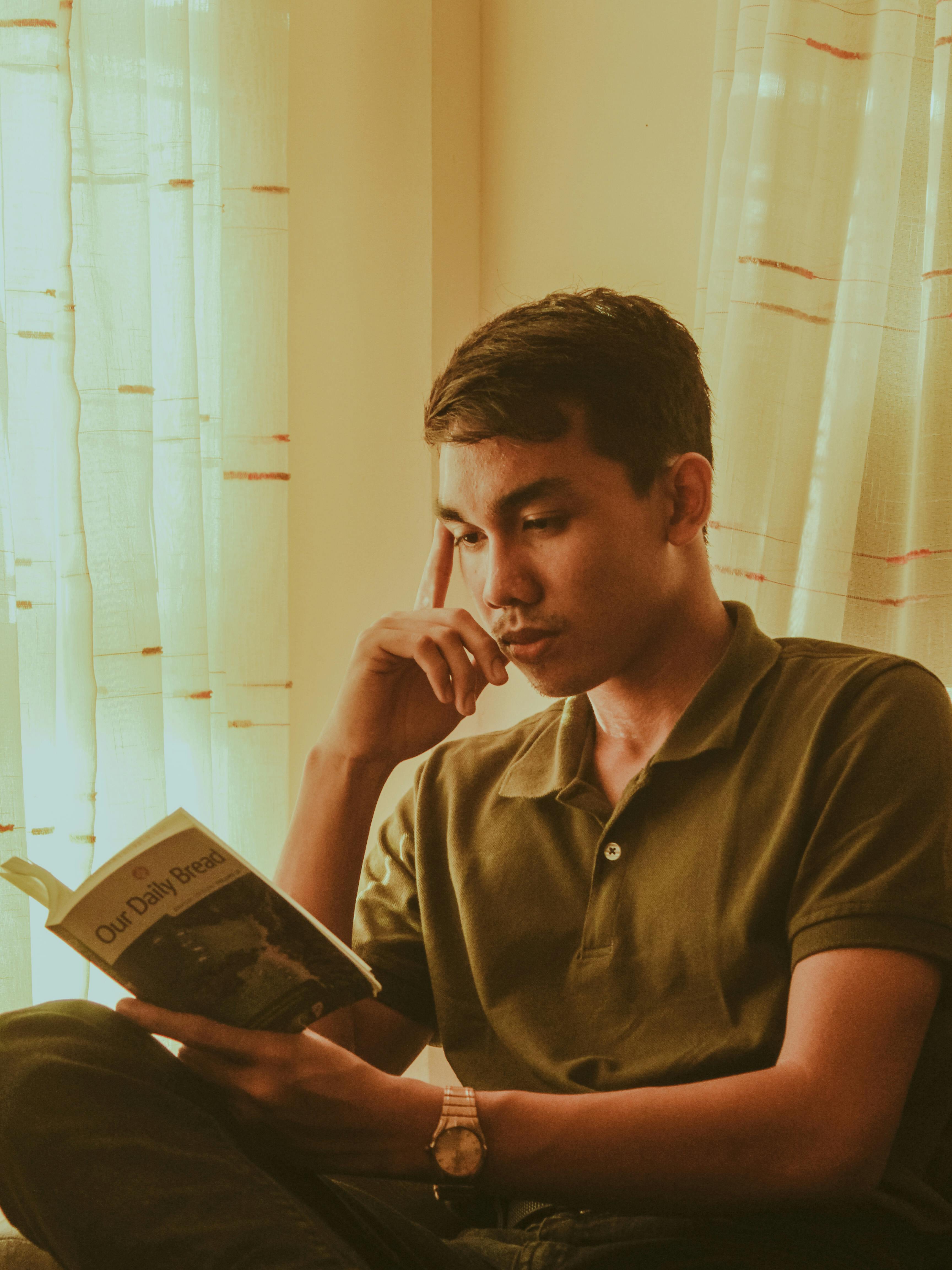 Reading Book Thinking Photos, Download The BEST Free Reading Book ...