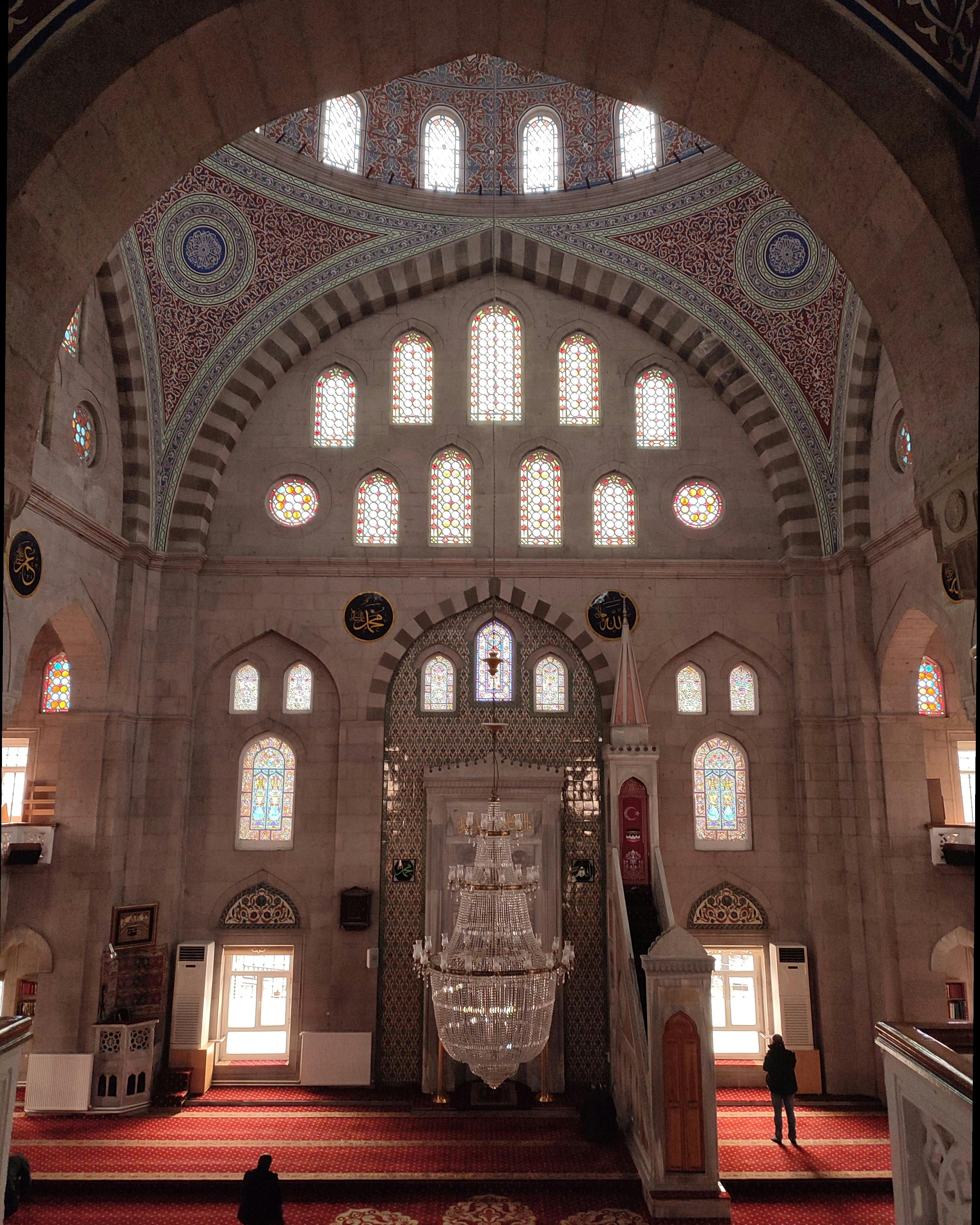 Ornamented Interior of Mosque · Free Stock Photo