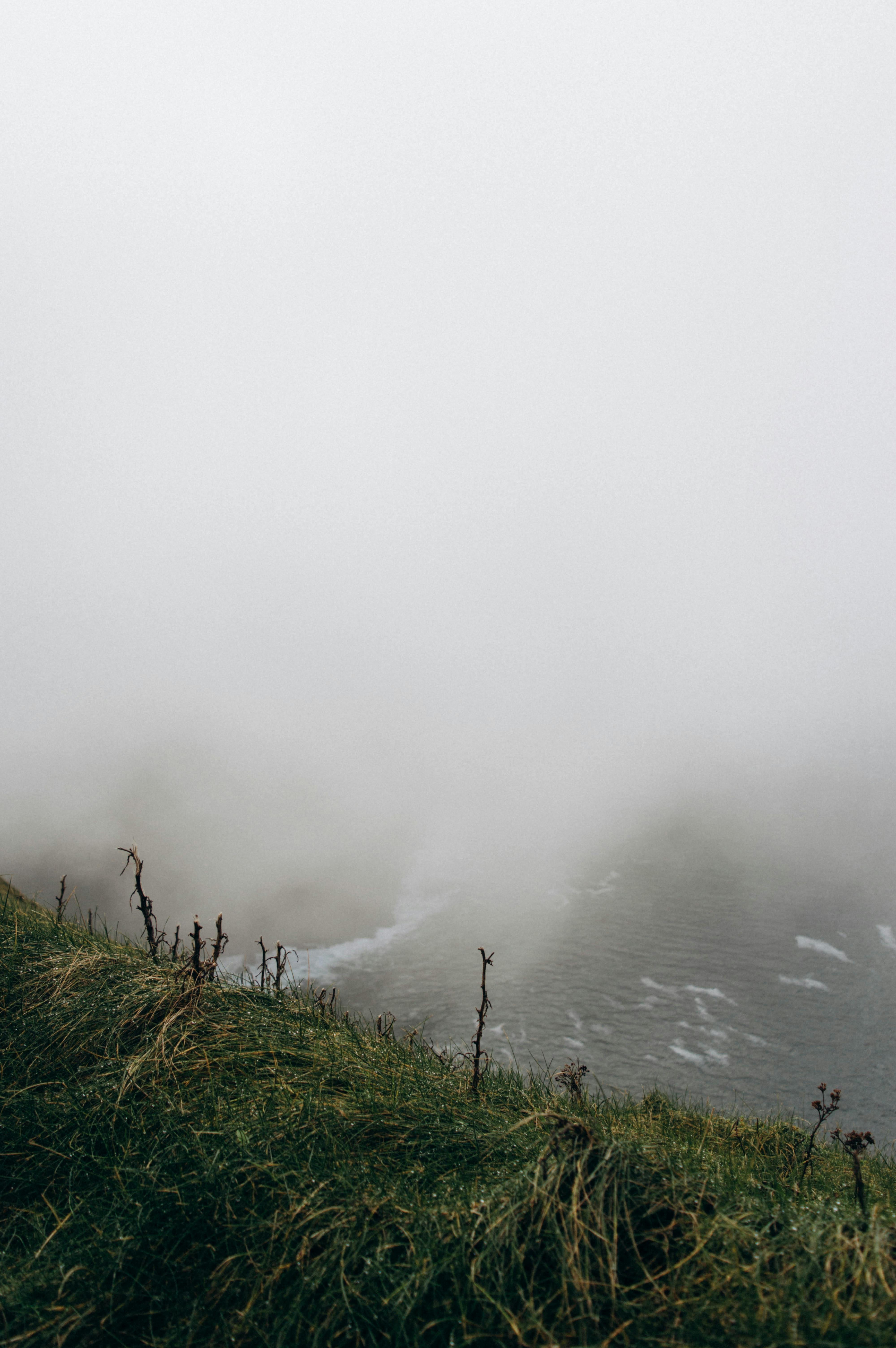 Fog over Hill · Free Stock Photo