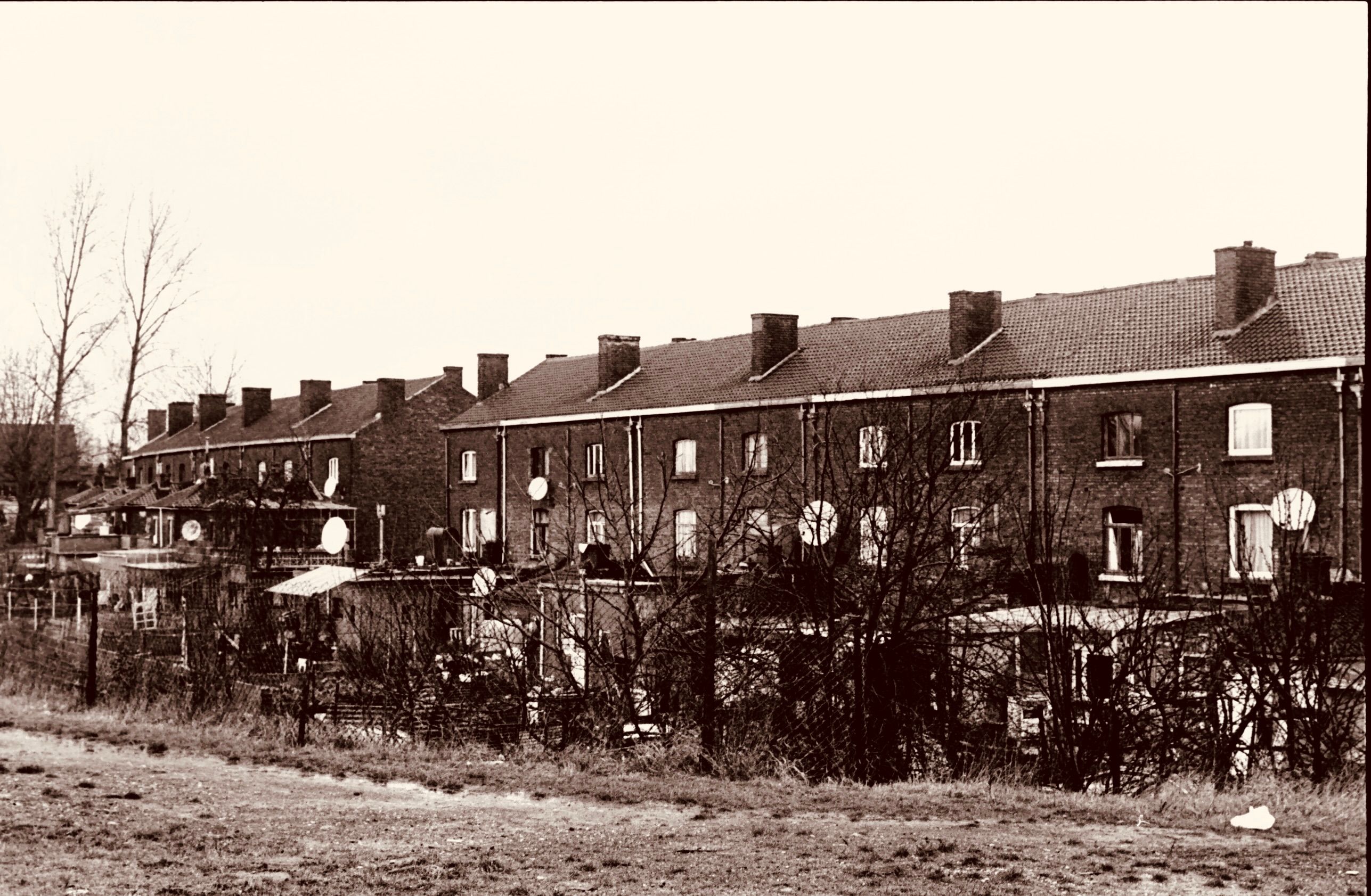 Row Houses Photos, Download The BEST Free Row Houses Stock Photos & HD ...
