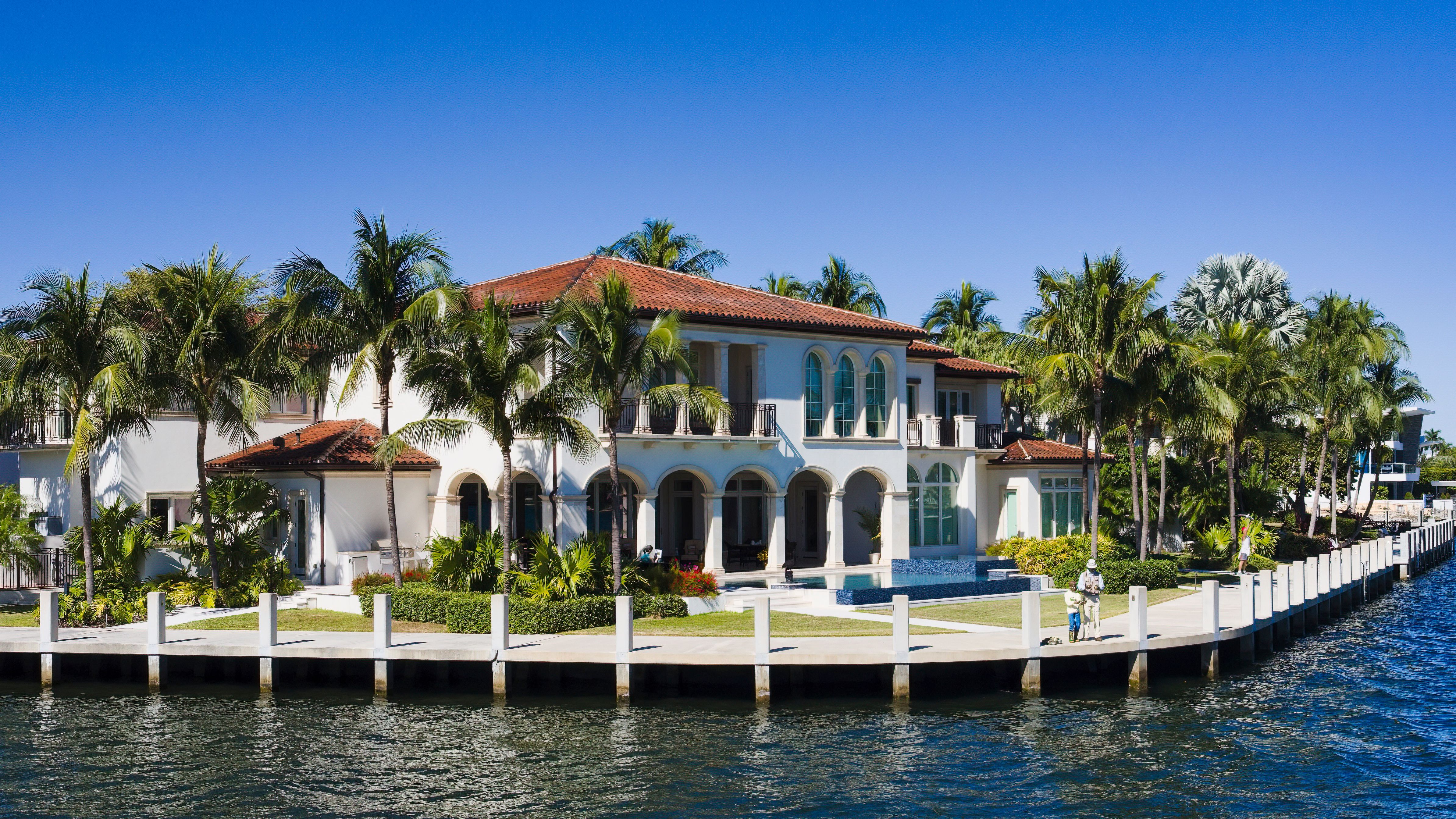 Luxury Residence with Promenade · Free Stock Photo