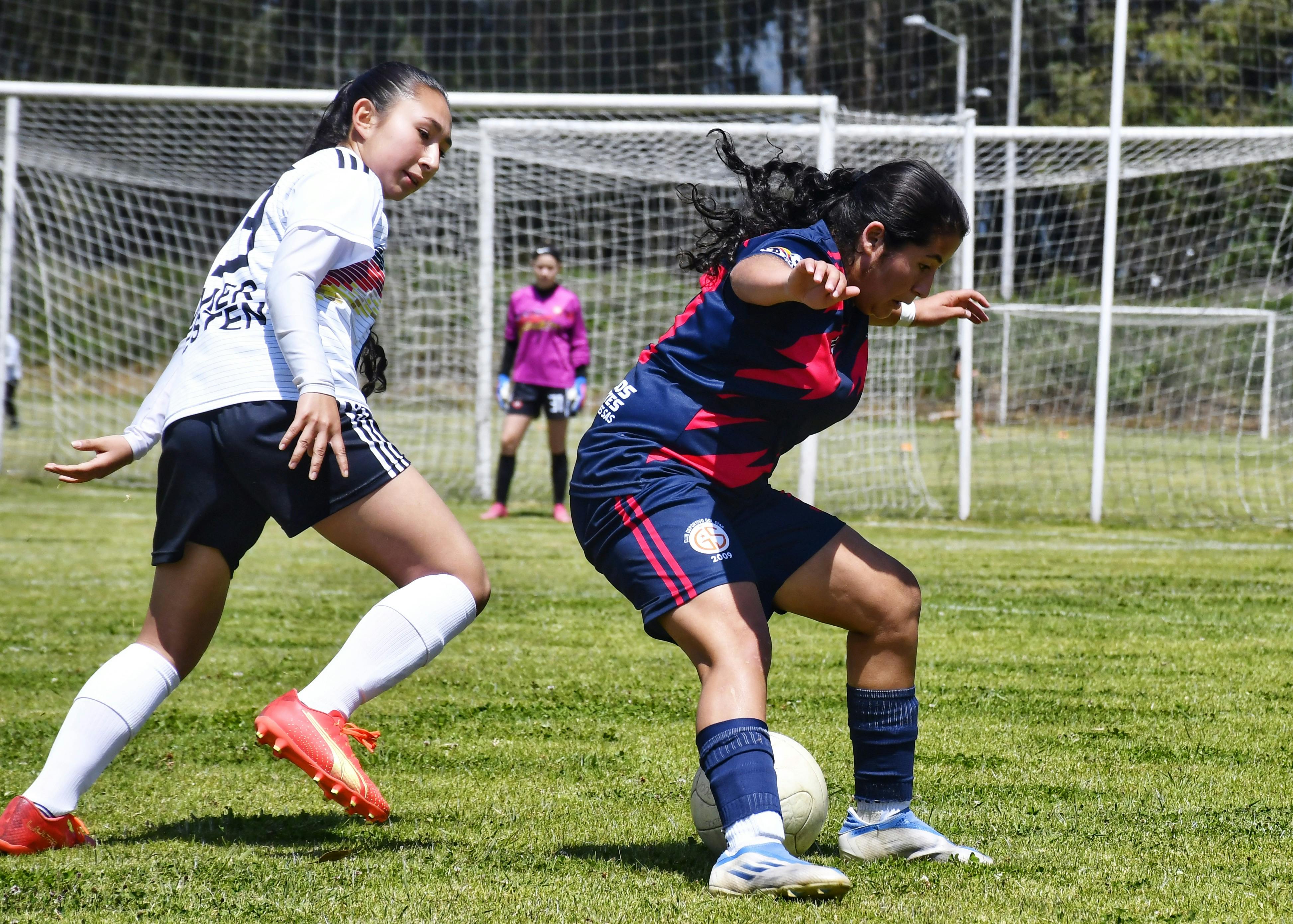 Women Playing Football · Free Stock Photo