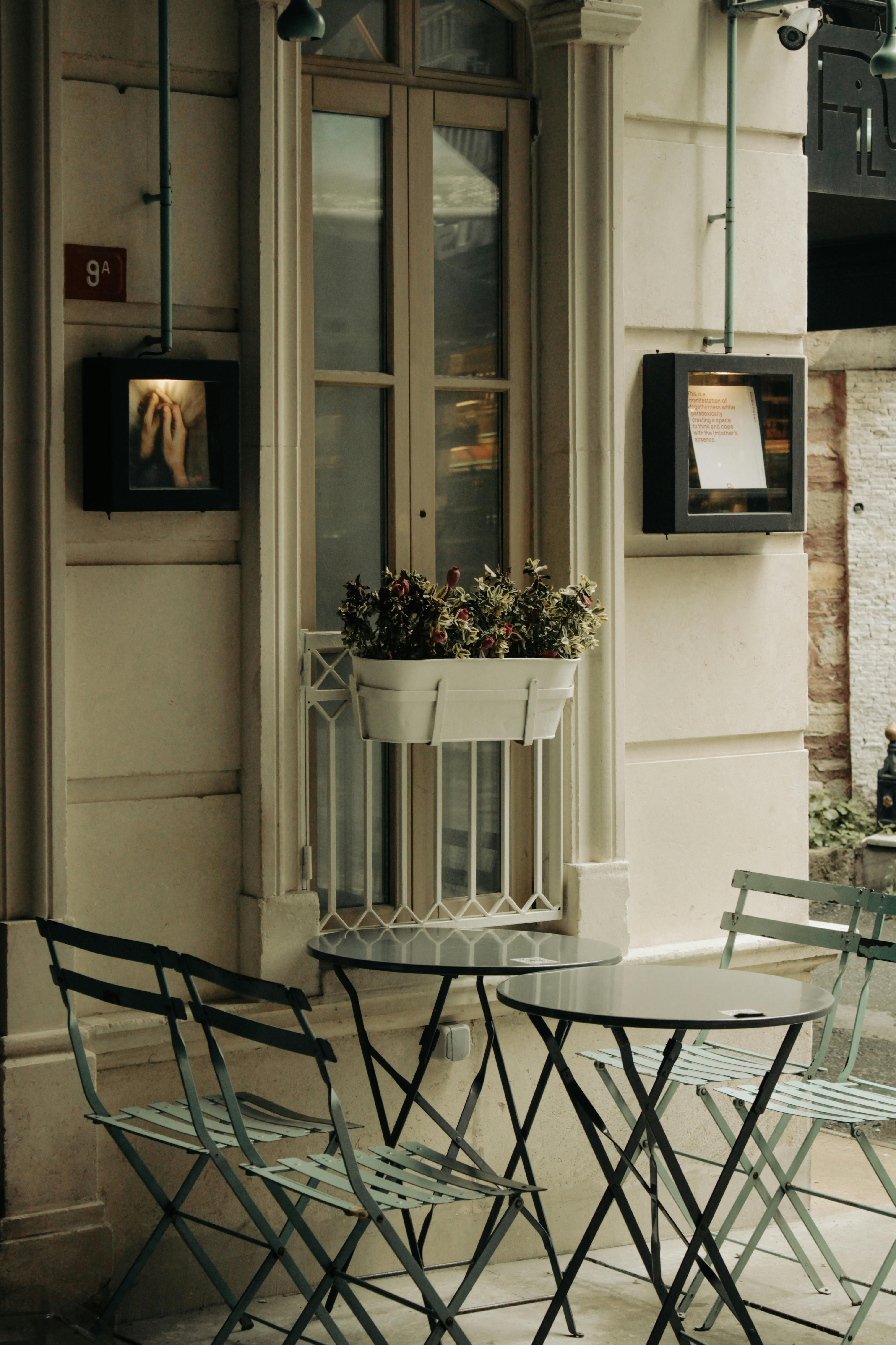 Round Chairs of Street Cafe · Free Stock Photo