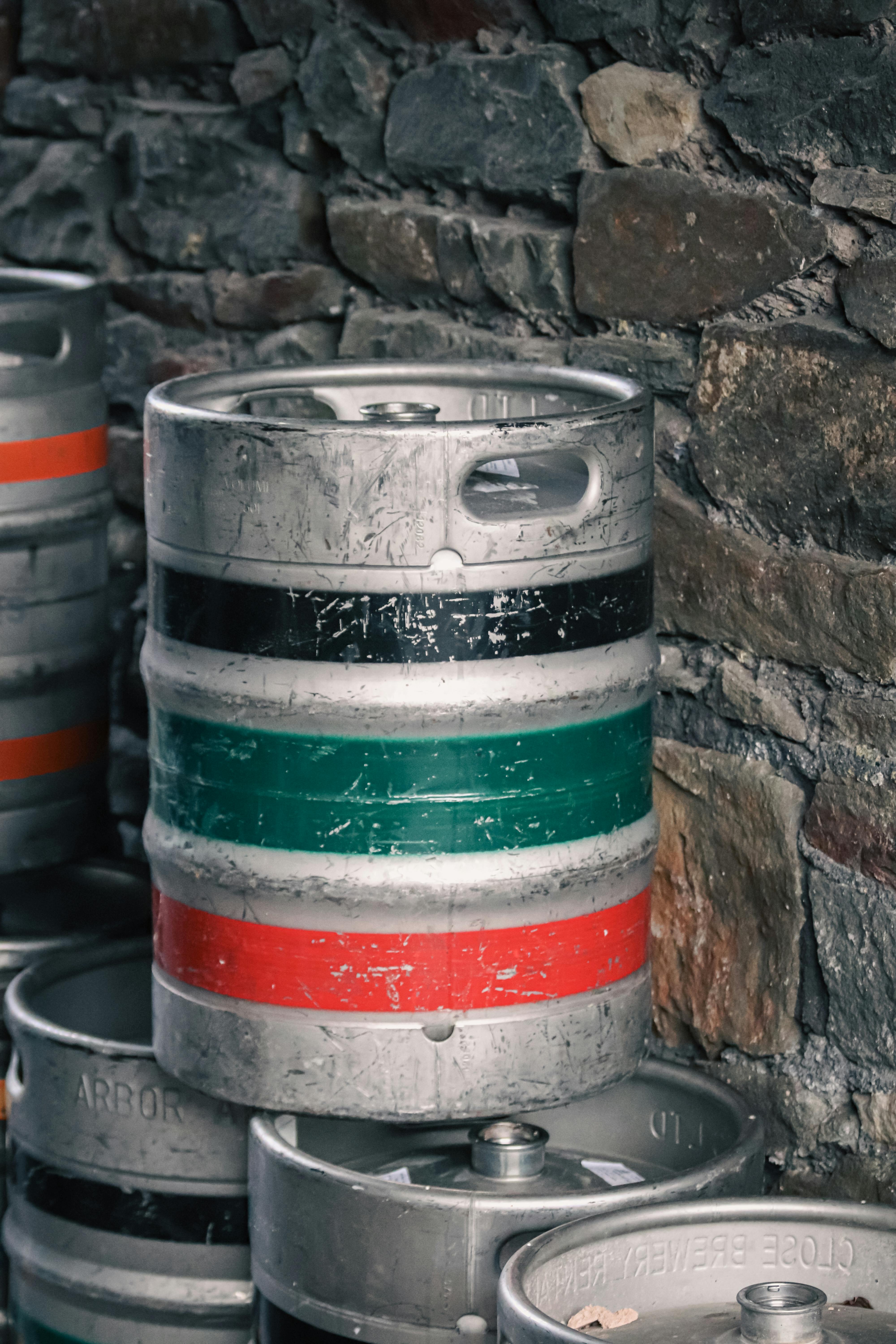 Close-up Photography of Silver Keg Lot · Free Stock Photo