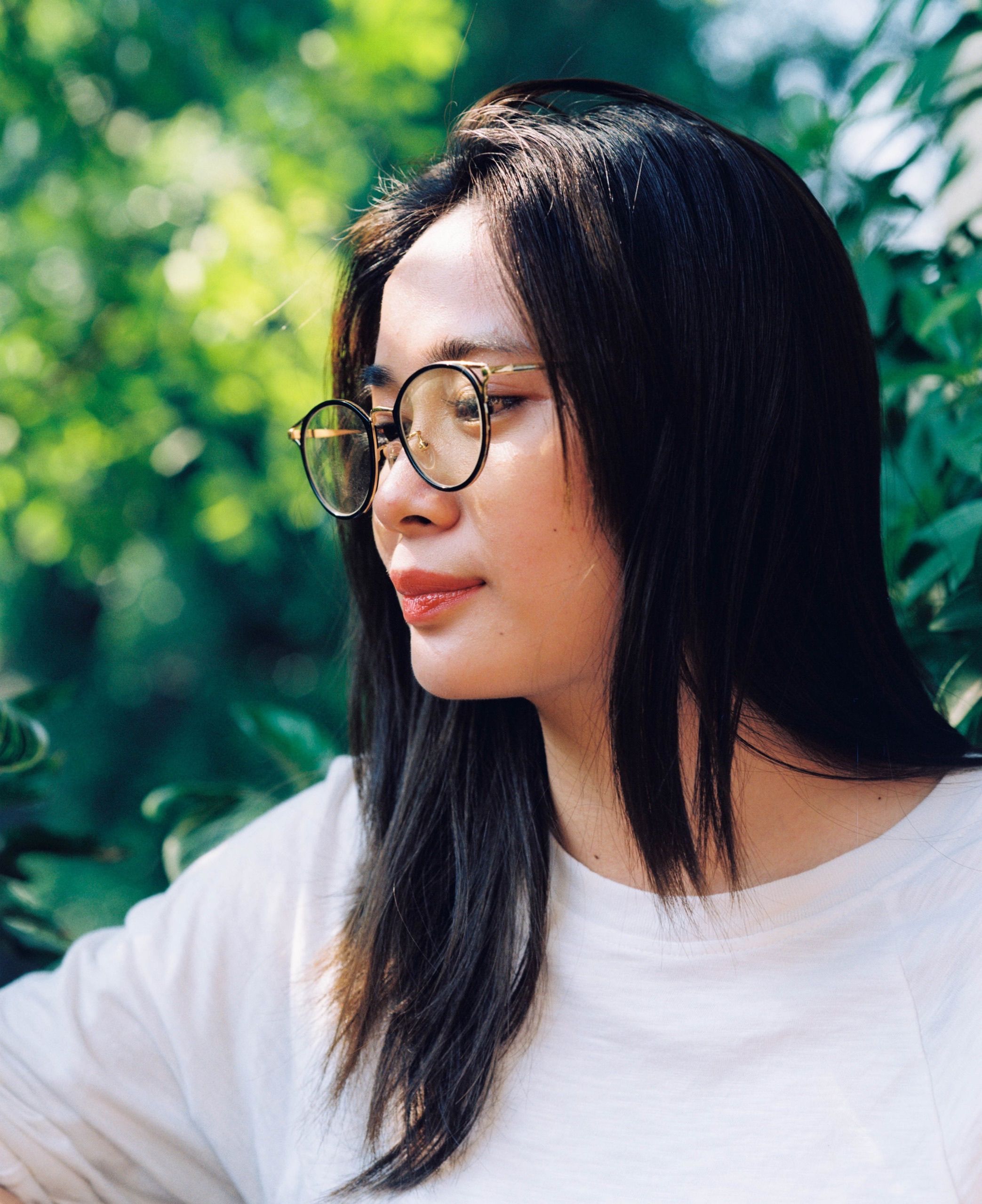 Woman Facing Away Photos, Download The BEST Free Woman Facing Away ...