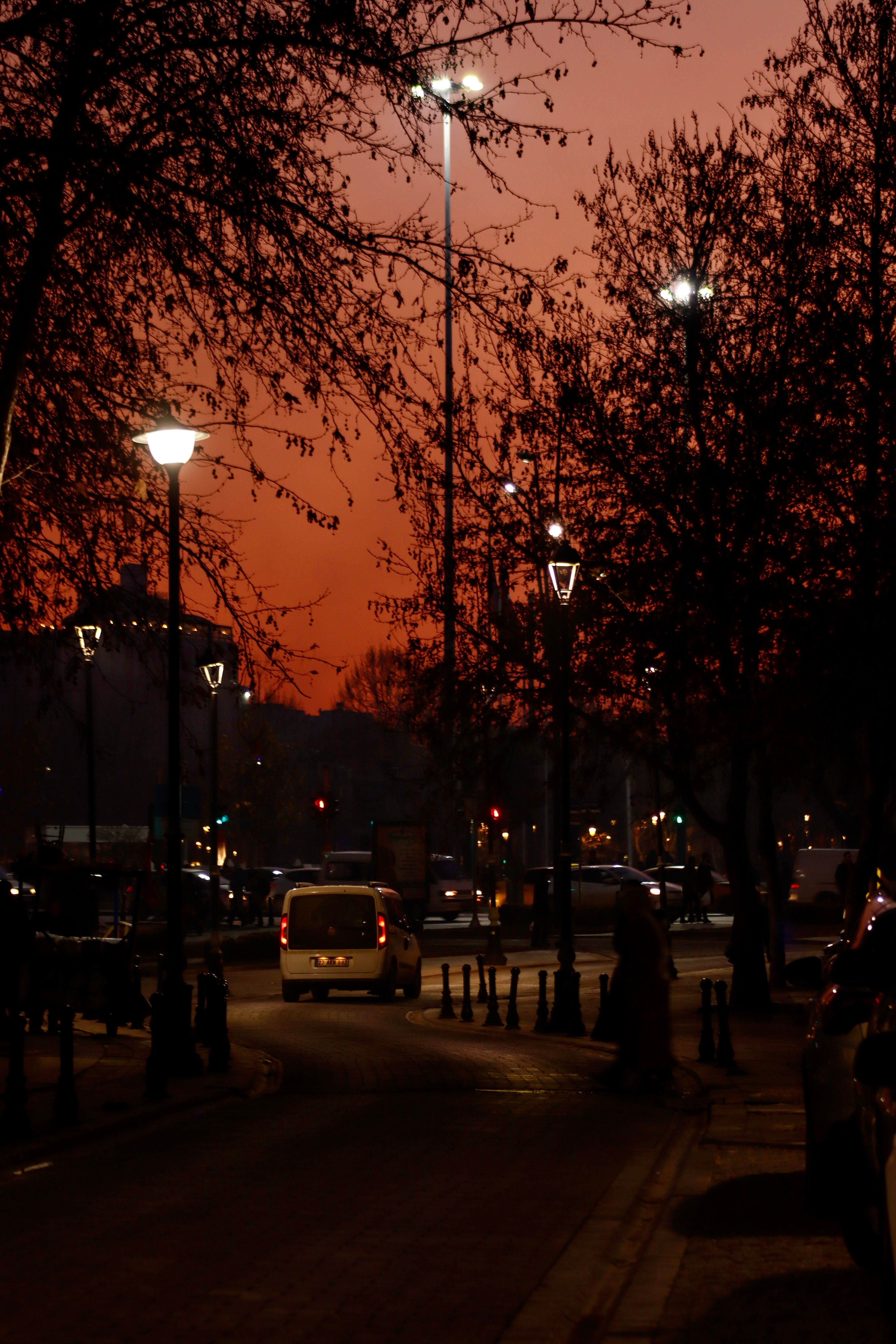 Red Sky over Street in City at Dusk · Free Stock Photo