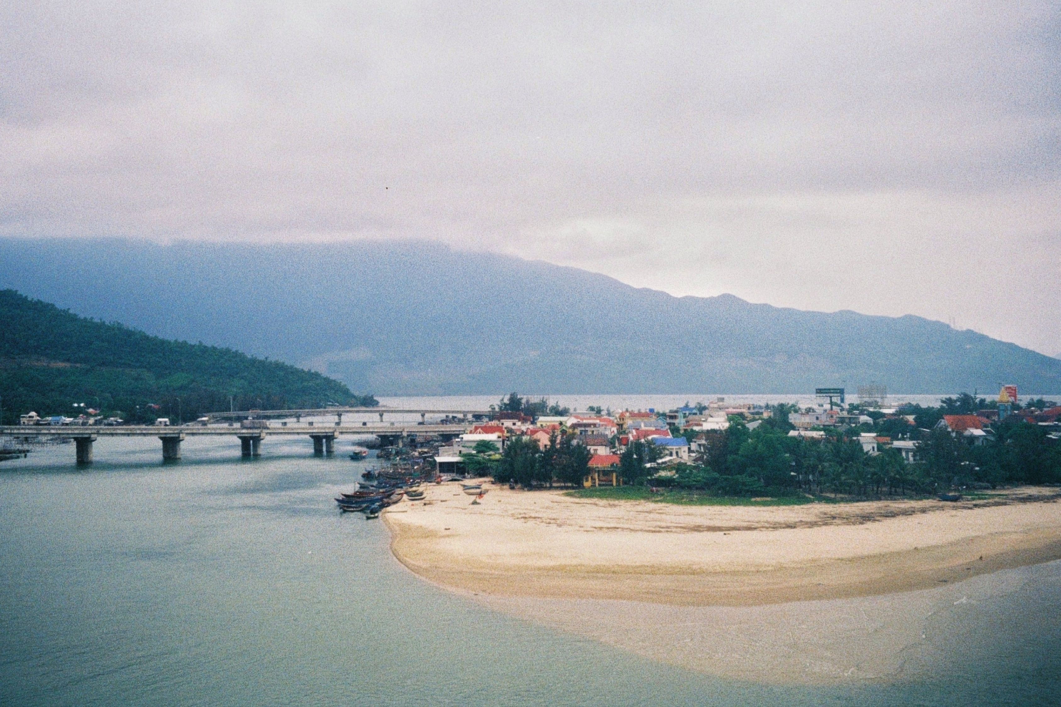 Lang Co Beach, Vietnam · Free Stock Photo