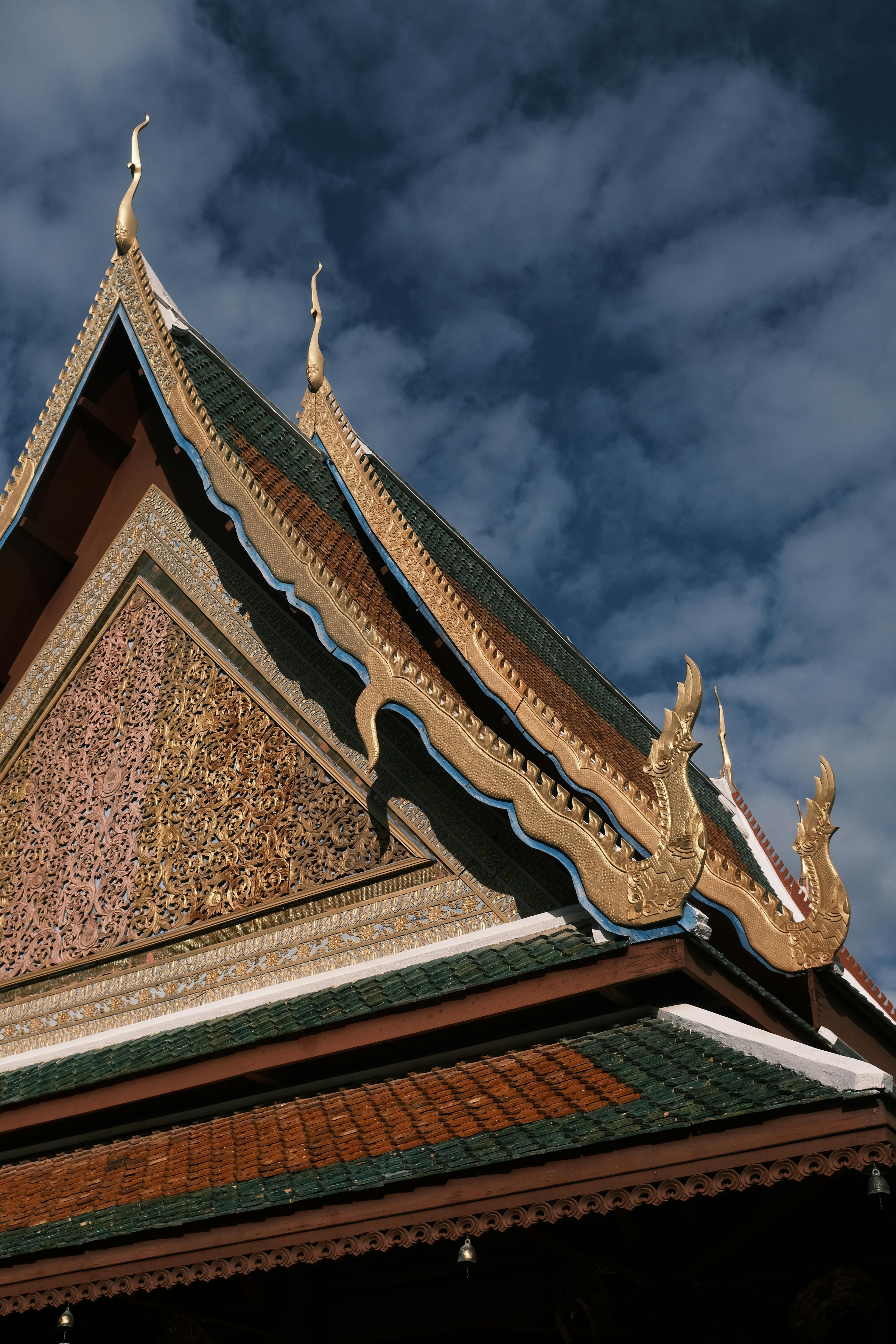 Sunlit, Golden Temple Wall · Free Stock Photo