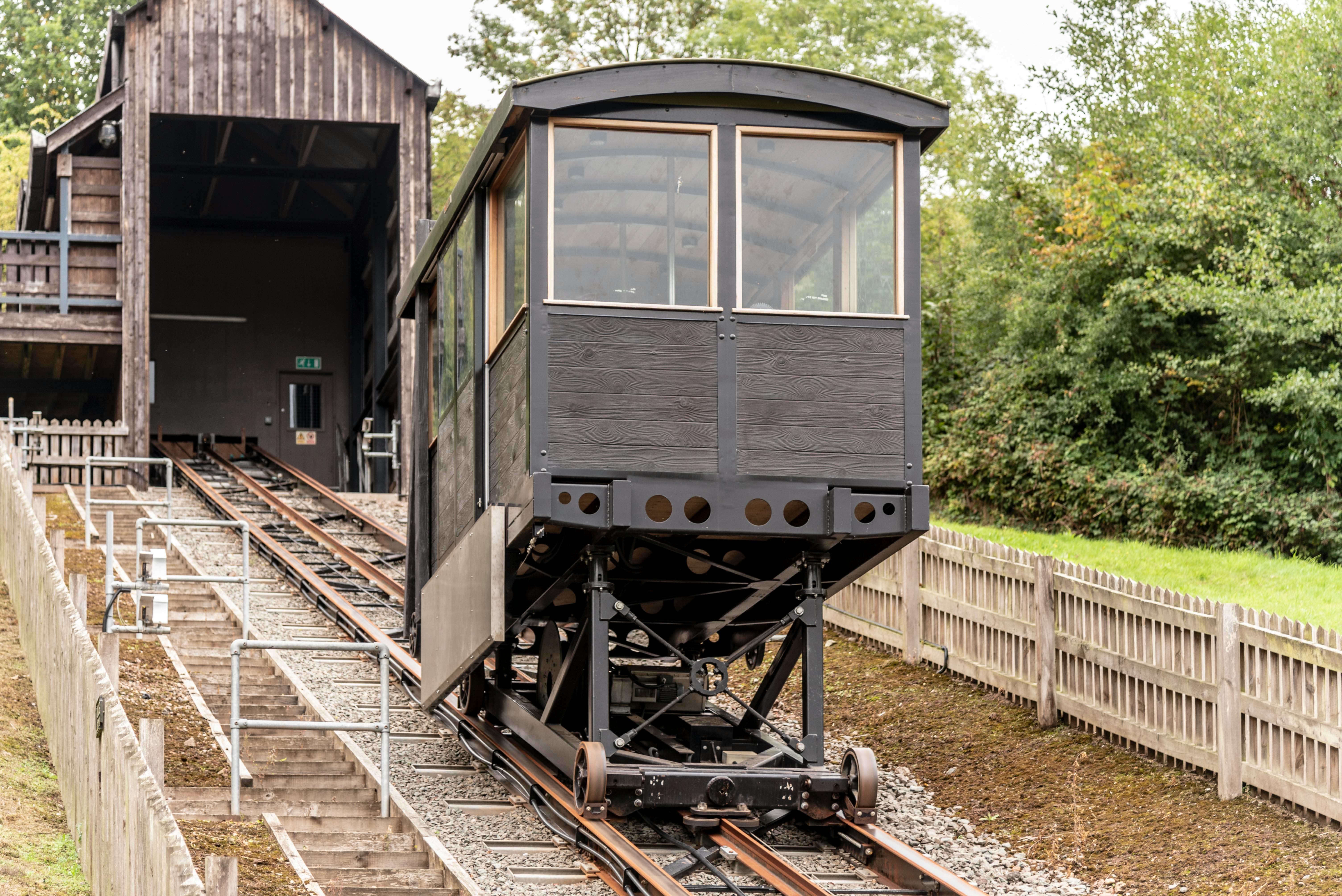 Funicular on the Rail Tracks · Free Stock Photo