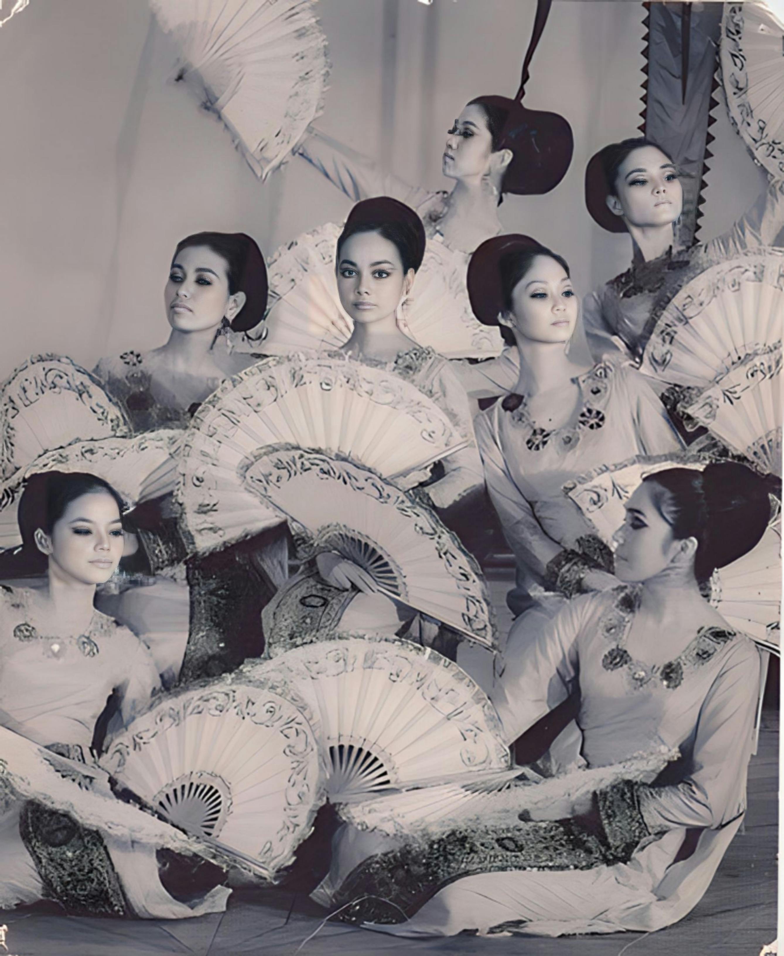 Serafhel Jade Dagooc 님의 Old Photos and Black & White Photography 컬렉션 사진 및 동영상 2개