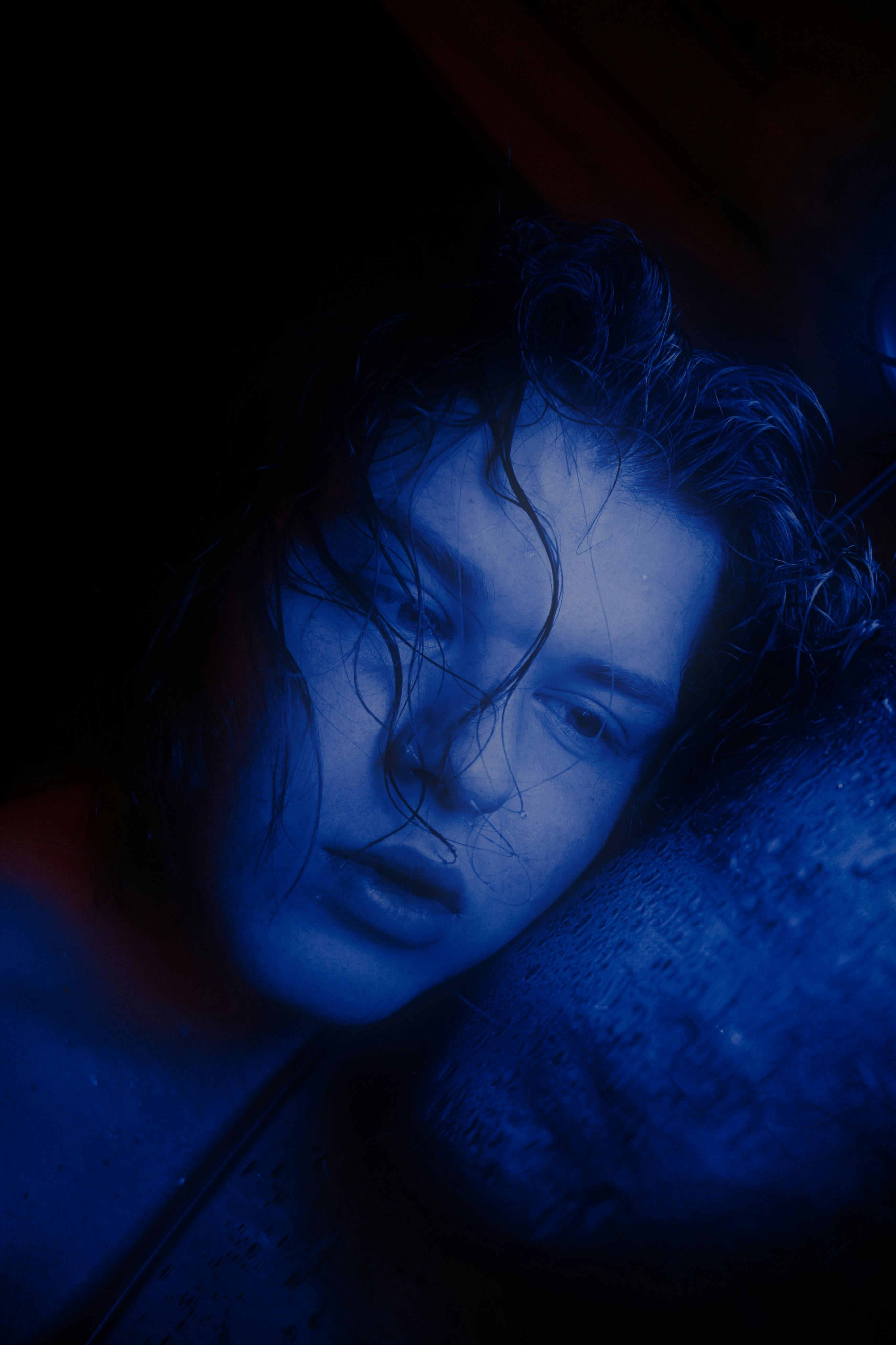 Light On People Photos, Download The BEST Free Light On People Stock ...