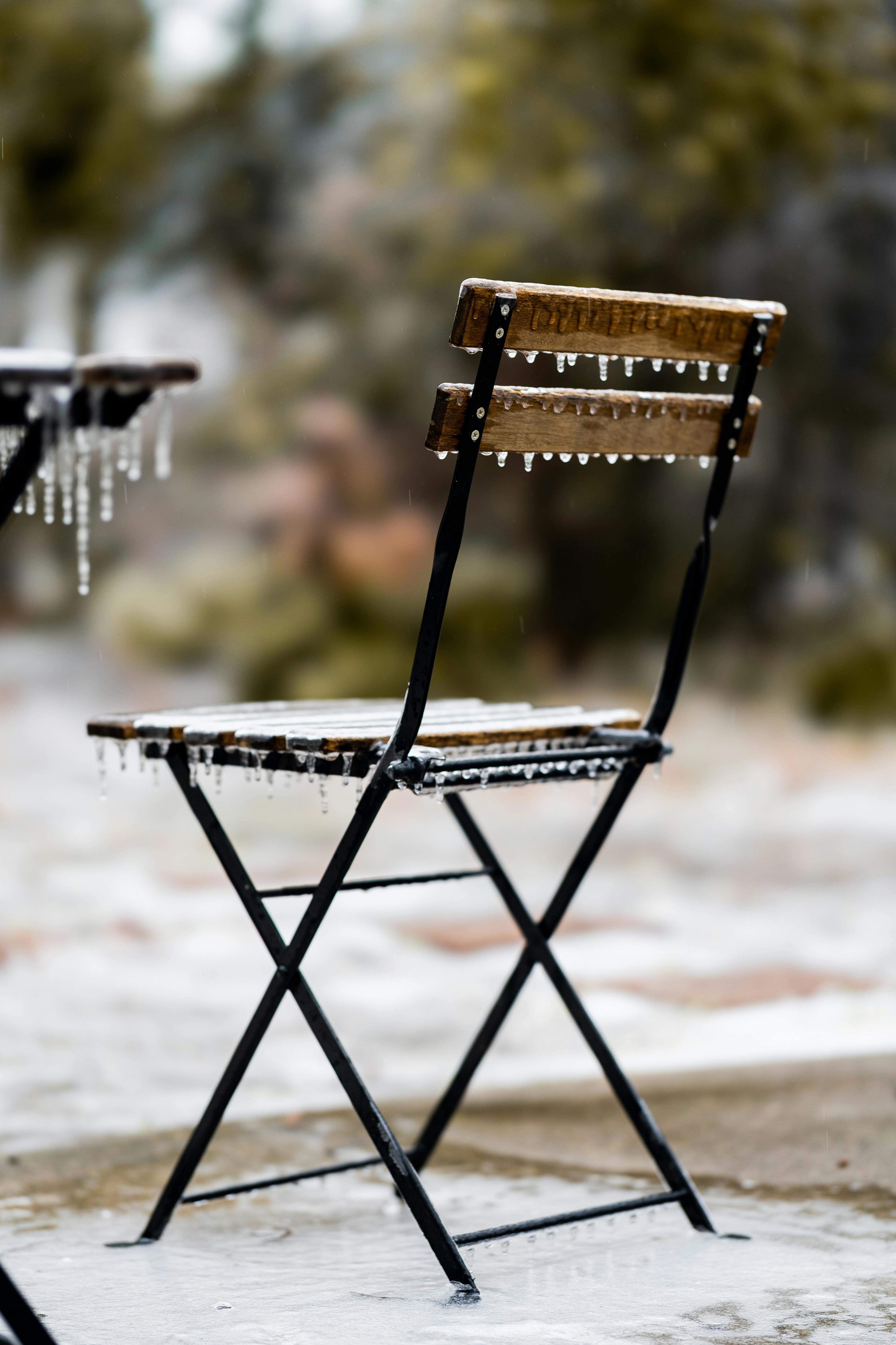 Chair in Frost and Icicles Outdoors · Free Stock Photo