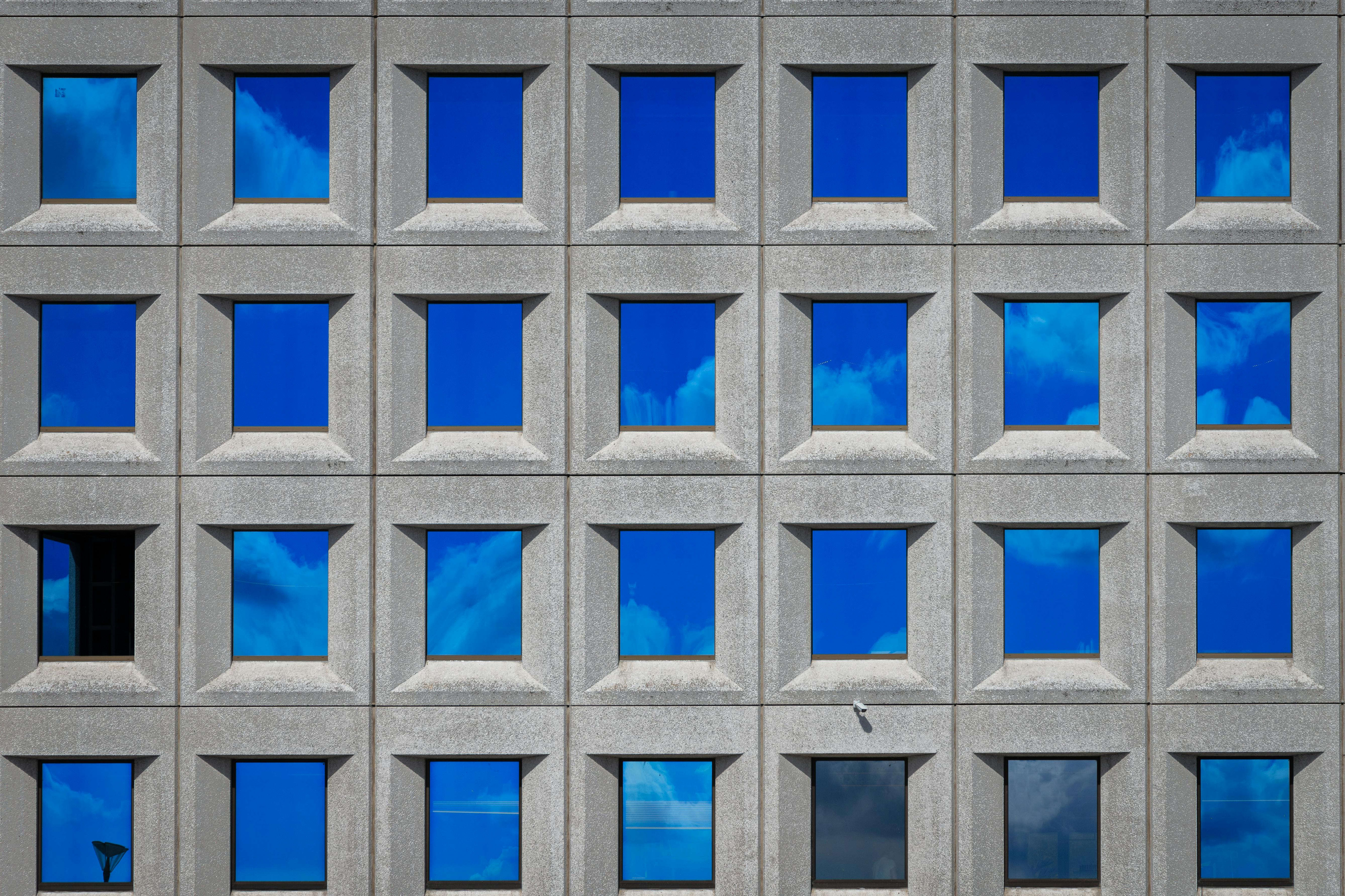 Facade of Building · Free Stock Photo