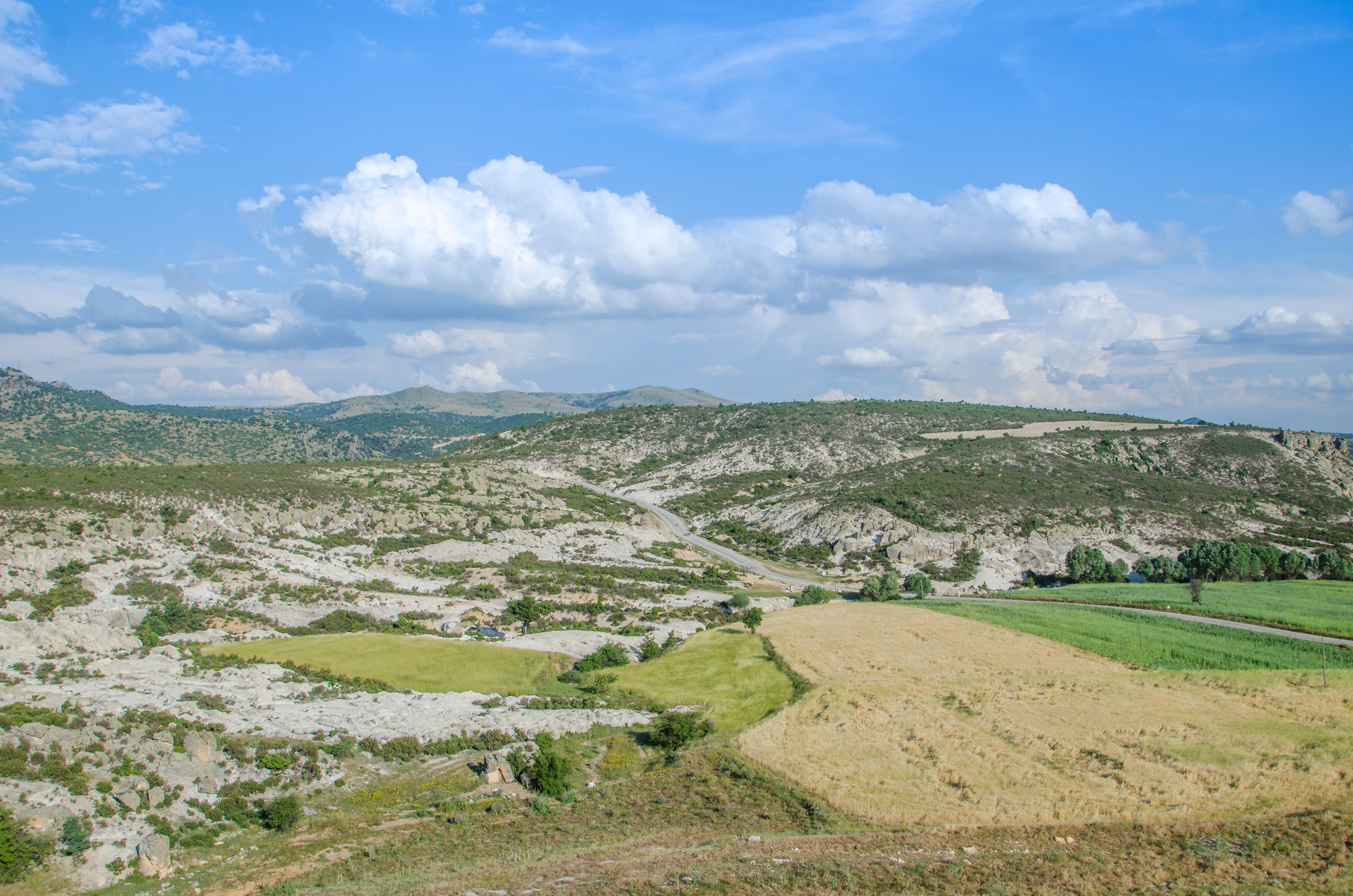 Rocks in a Sunny Valley · Free Stock Photo