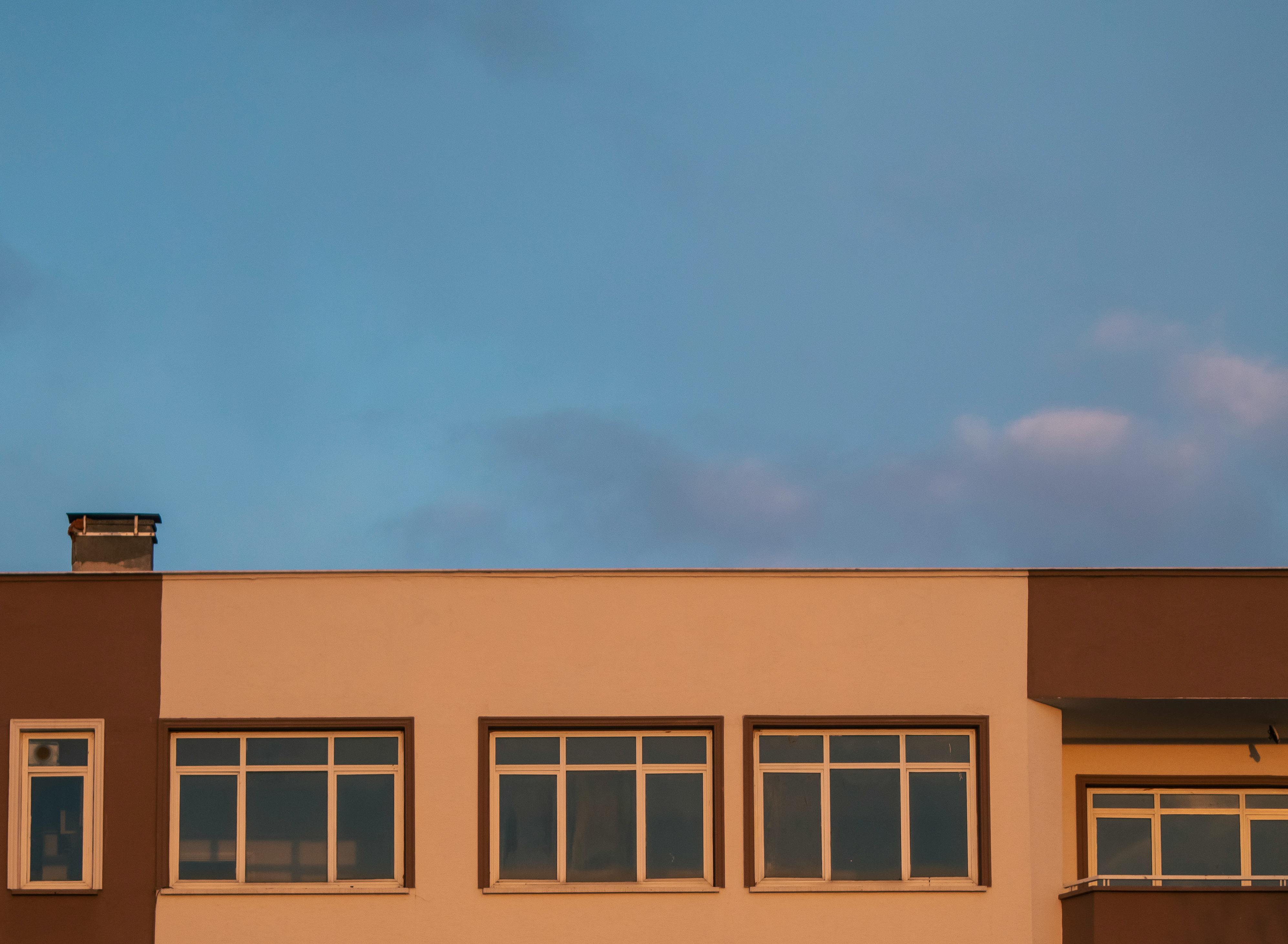 Low Angle Shot of Building · Free Stock Photo