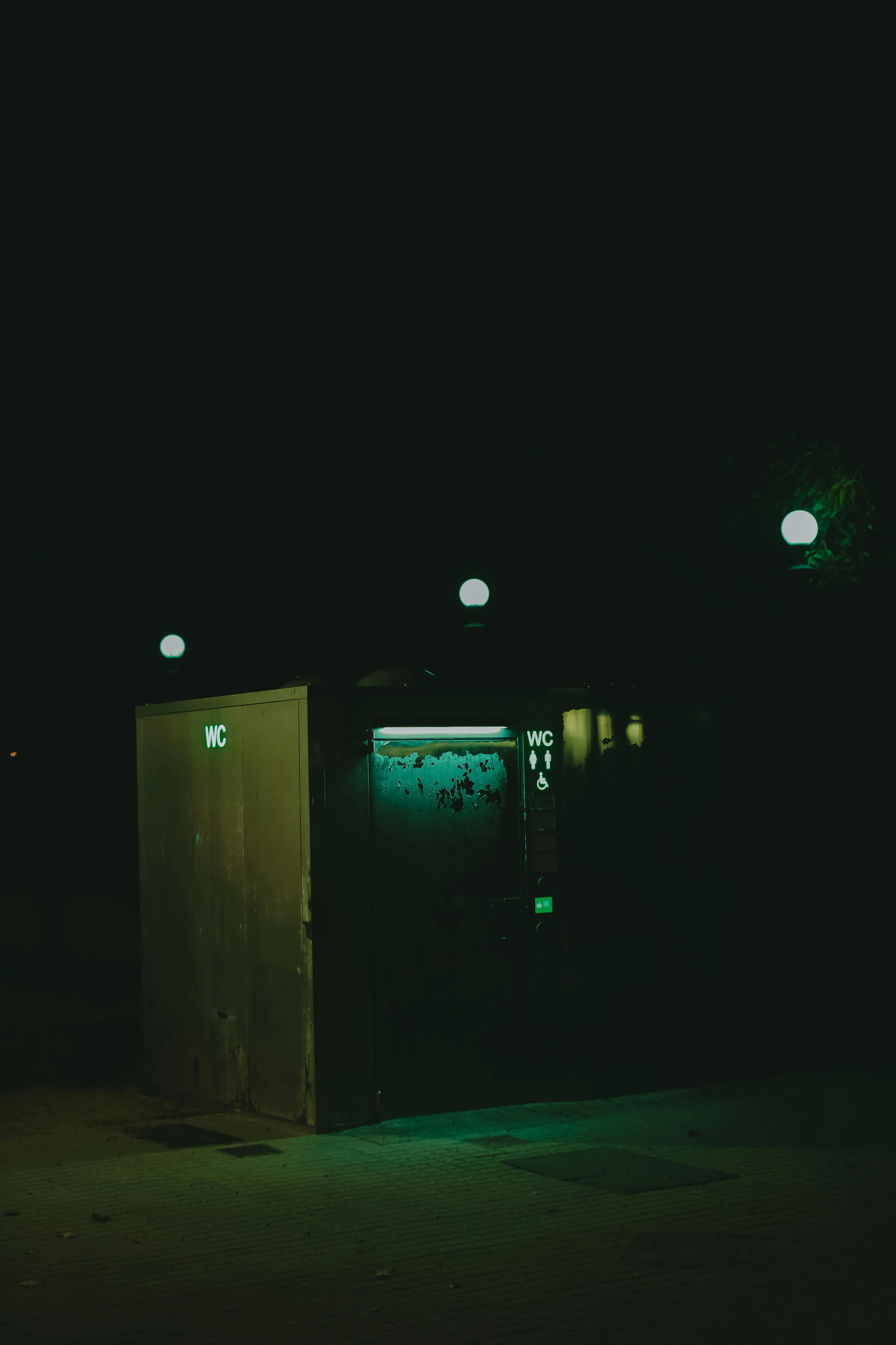 Dark Toilet Photos, Download The BEST Free Dark Toilet Stock Photos ...