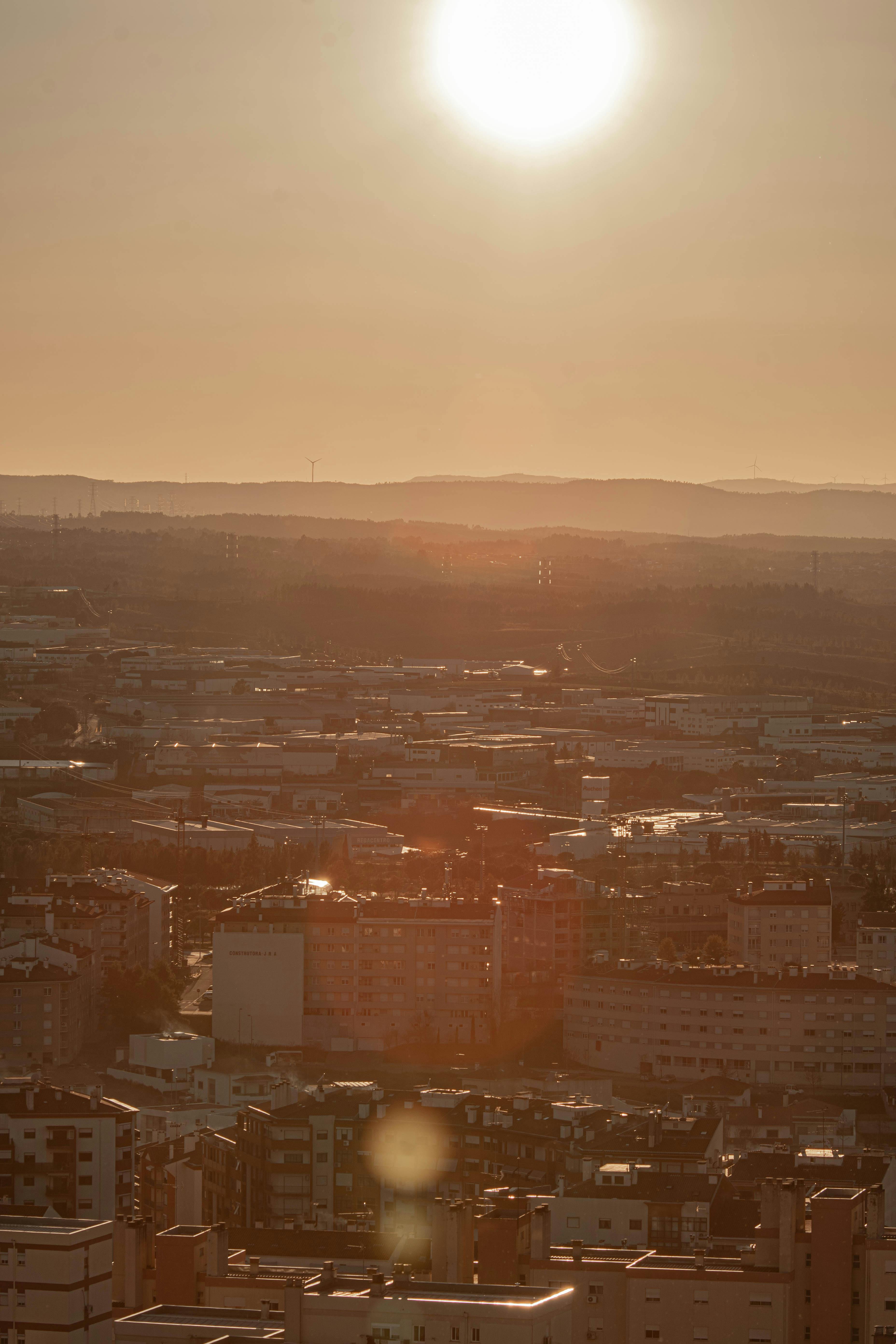 Waterfront City and Road on Sunset · Free Stock Photo