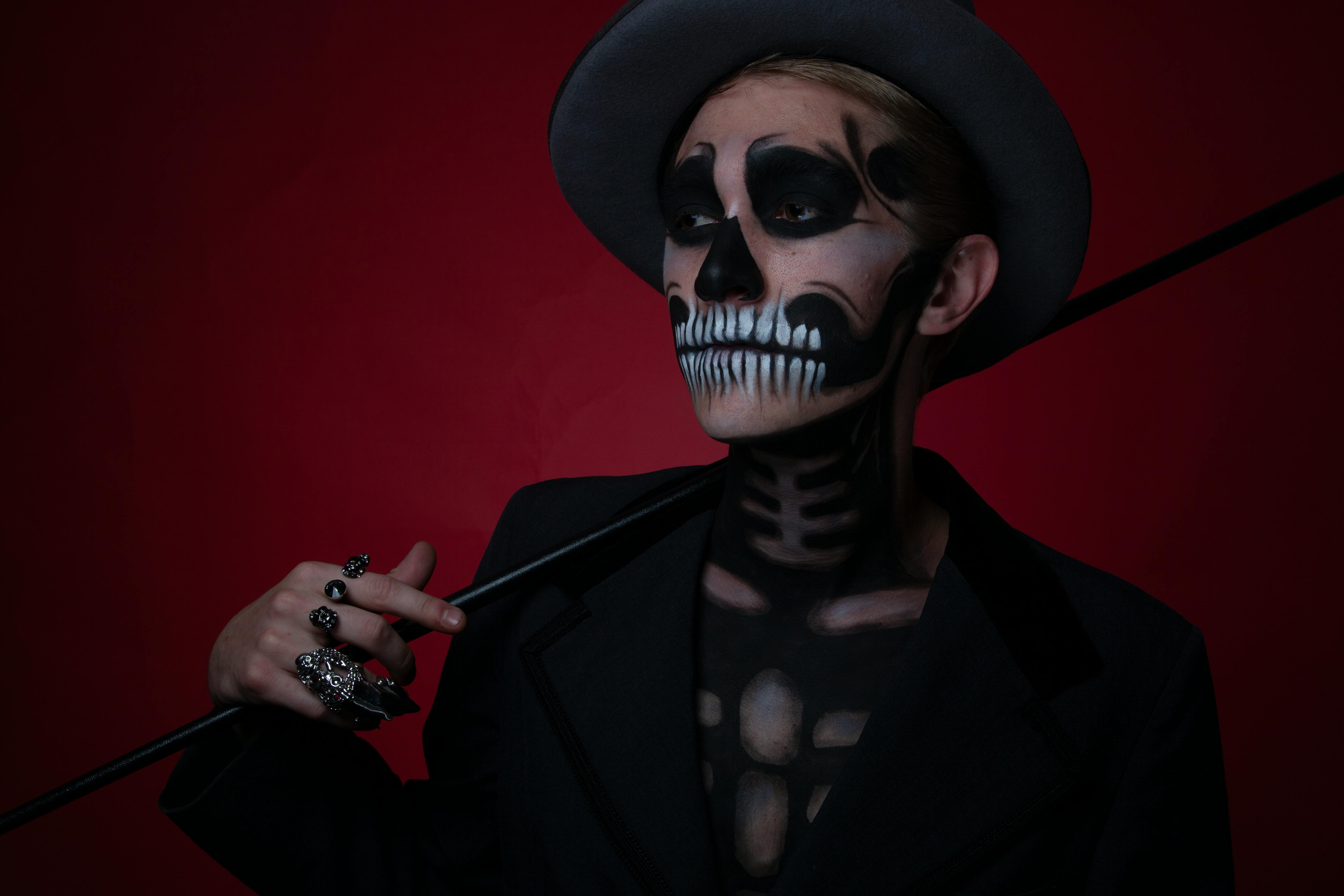 Crow Skeleton Photos, Download The BEST Free Crow Skeleton Stock Photos ...