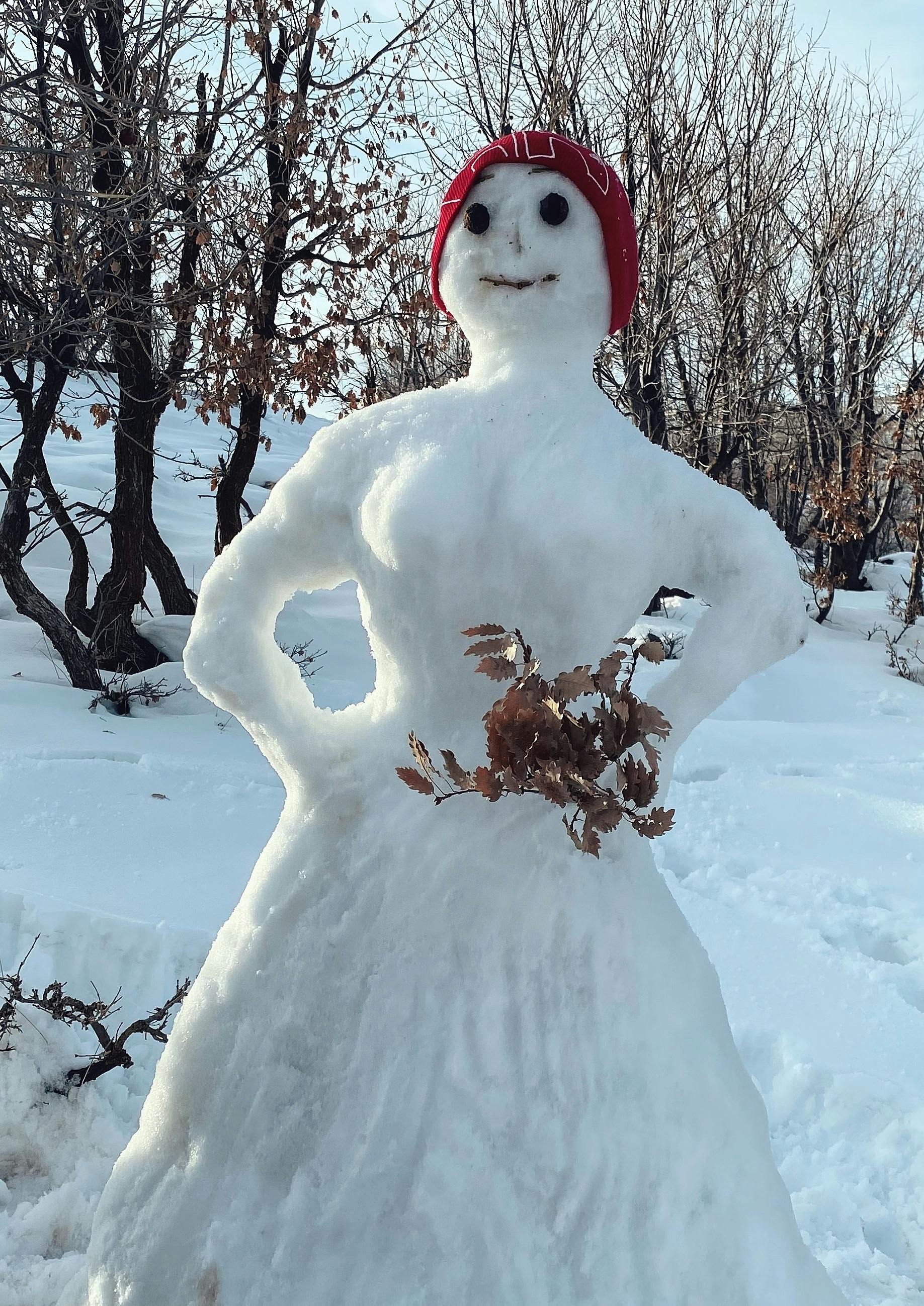 Maryam Younis - 사진