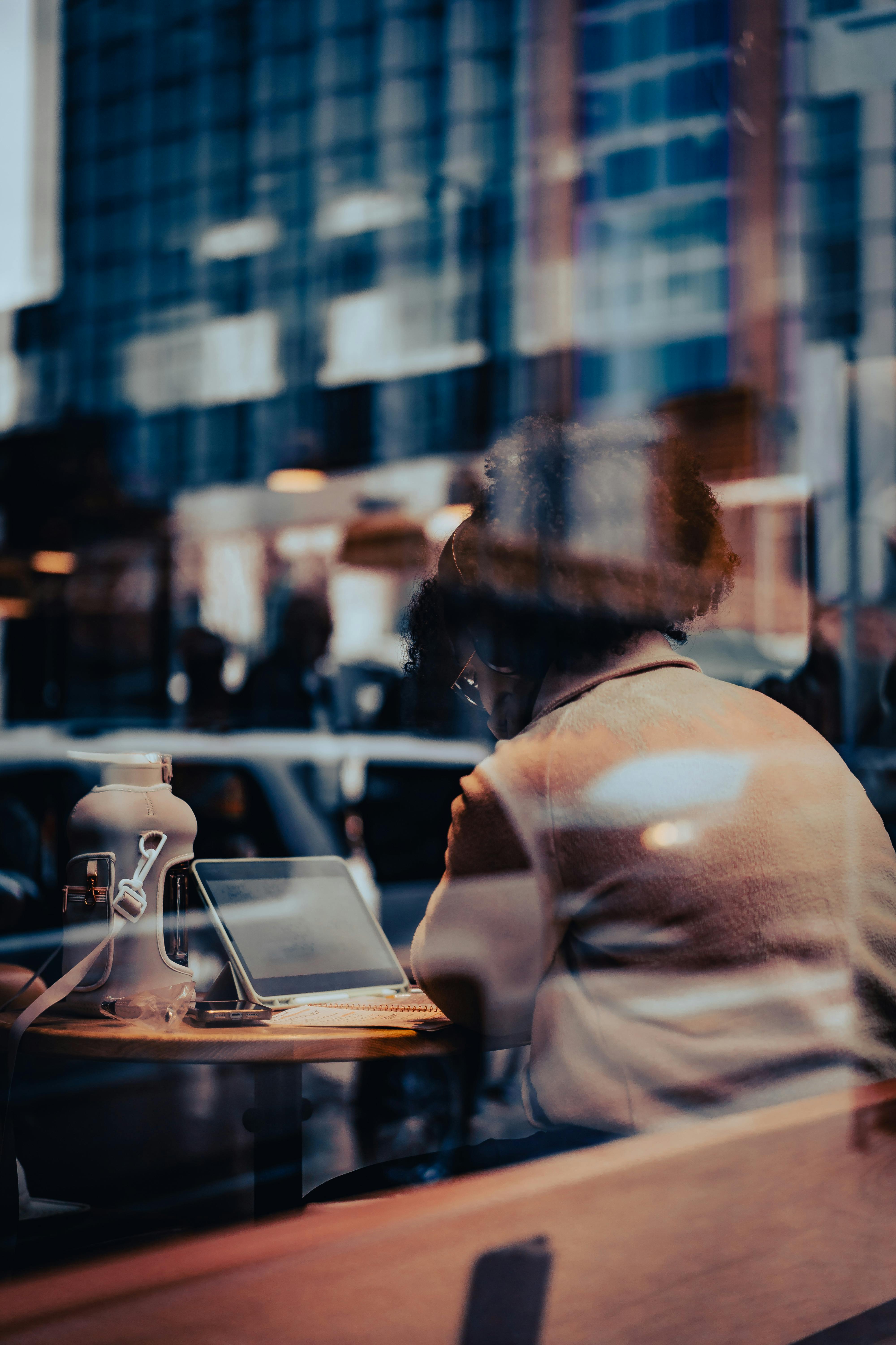 Laptop Shut Photos, Download The BEST Free Laptop Shut Stock Photos ...