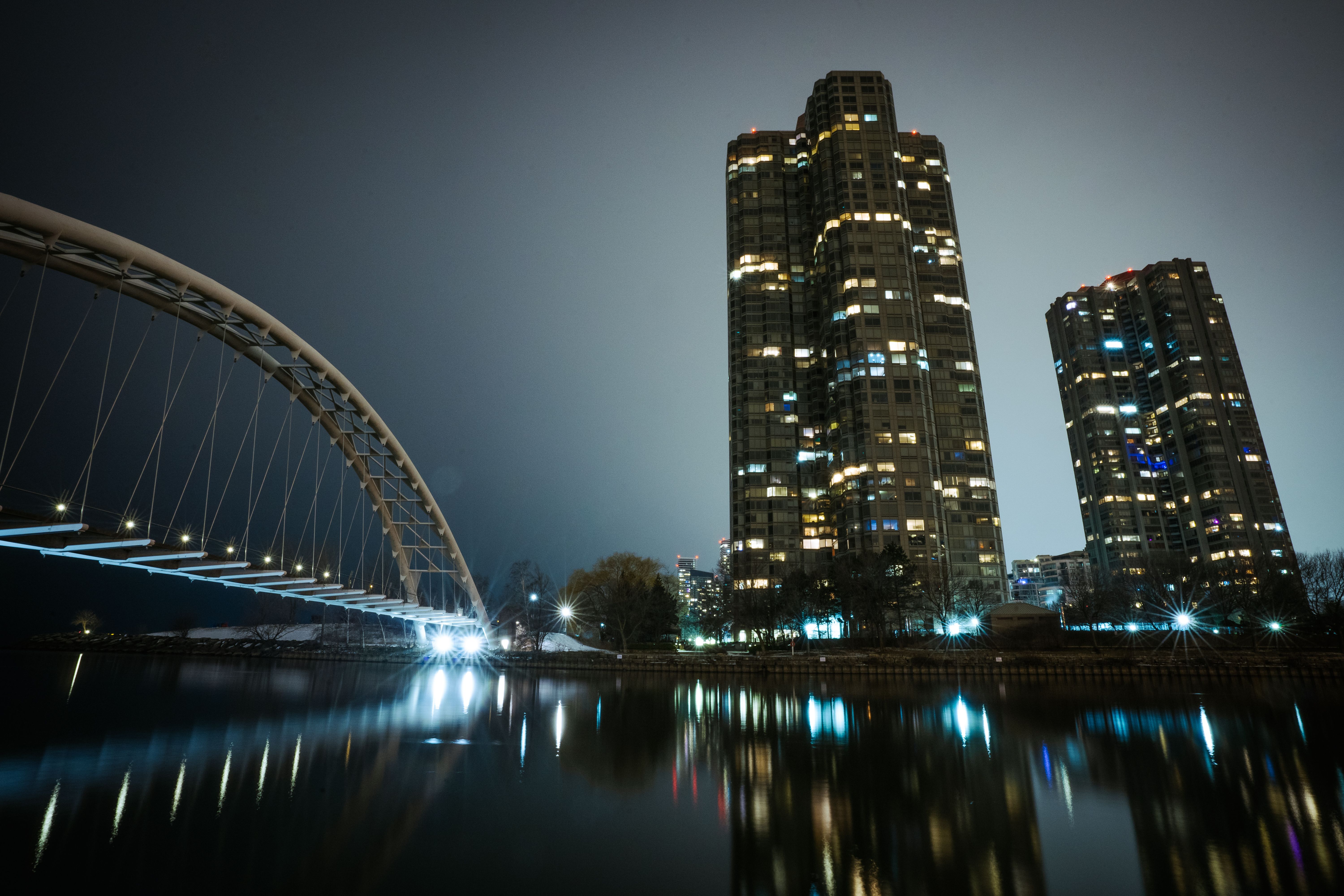 Foto profissional gratuita de arranha céus, cidade, cidades, edifícios ...