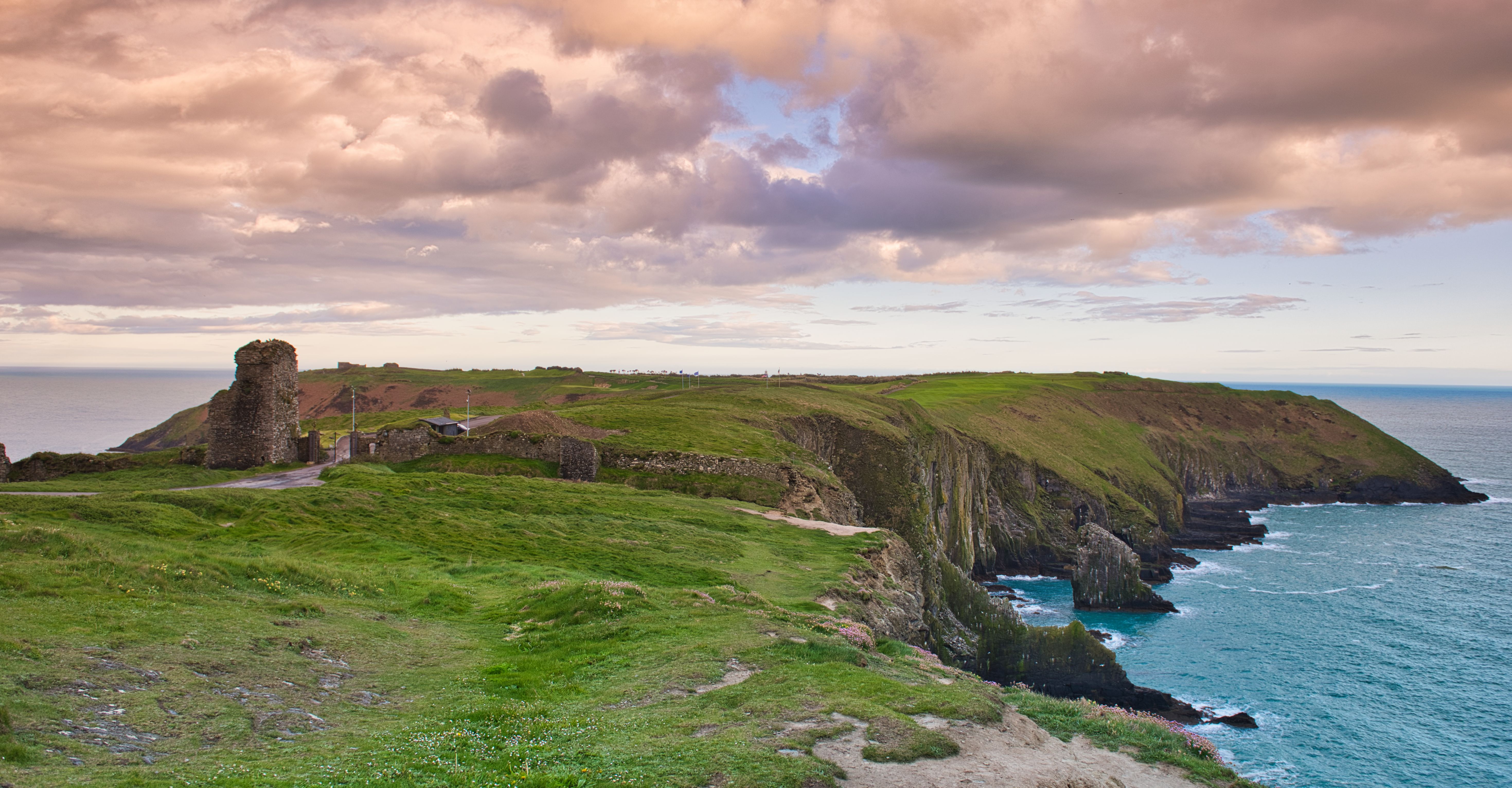 Grassy Island by the Sea · Free Stock Photo