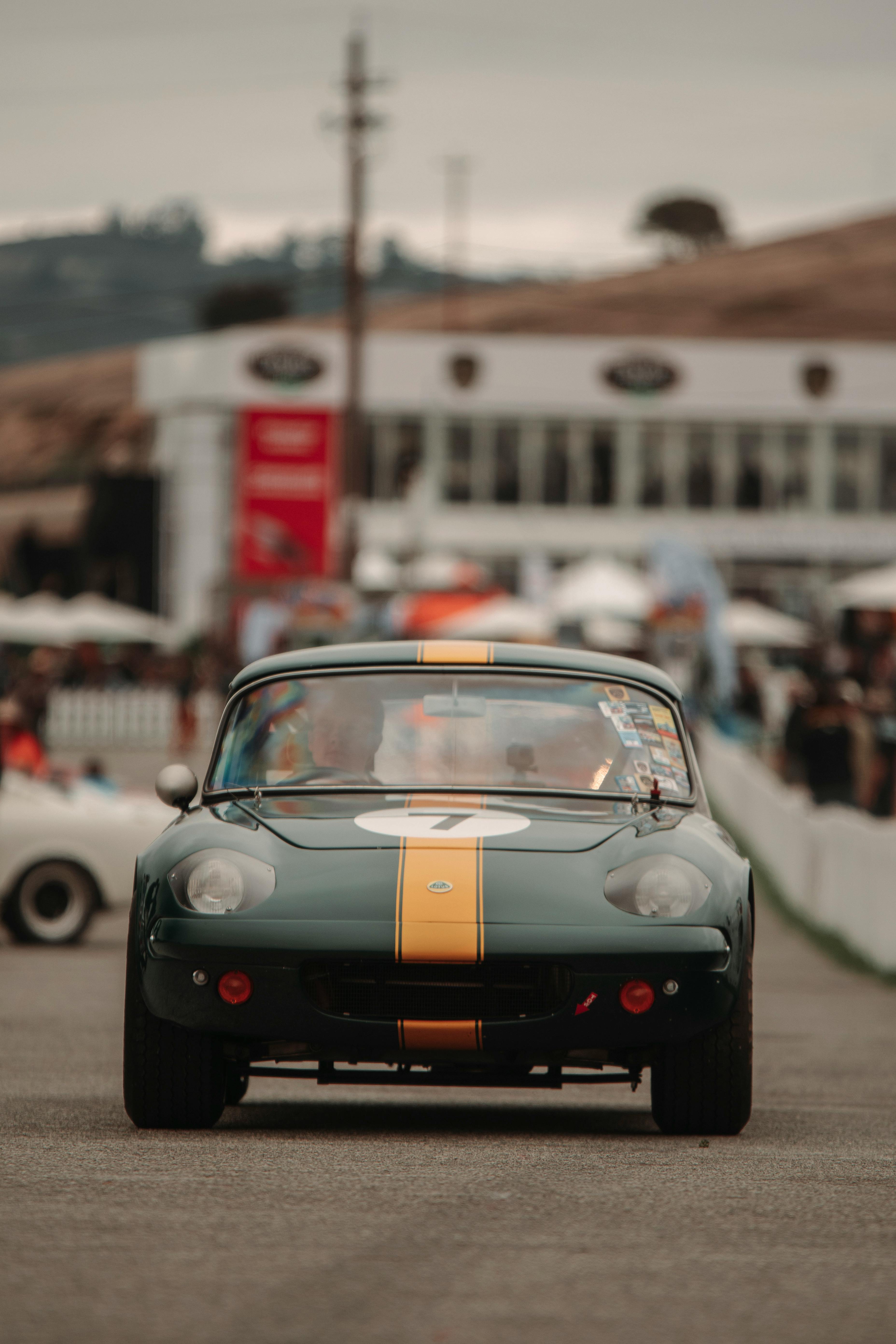 Vintage Racing Car · Free Stock Photo