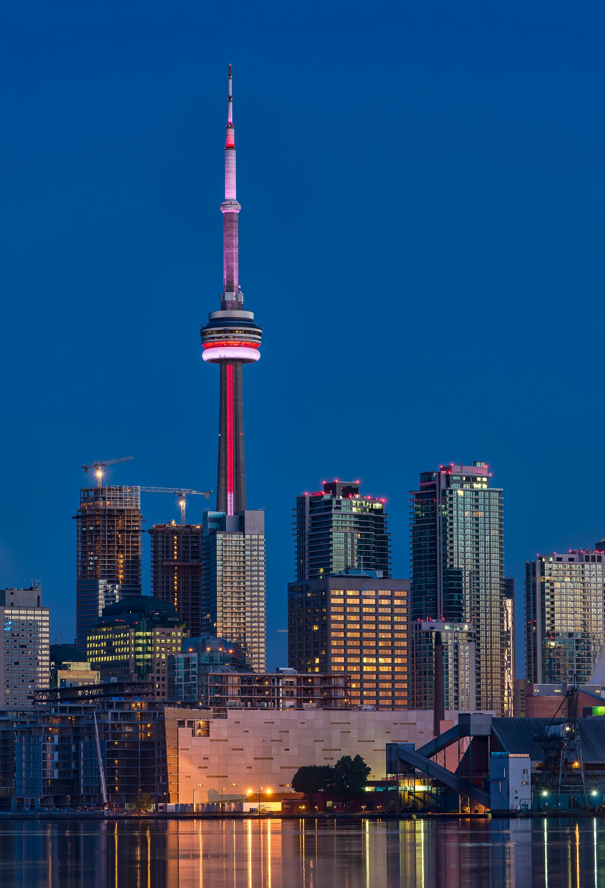 Cn Tower · Free Stock Photo