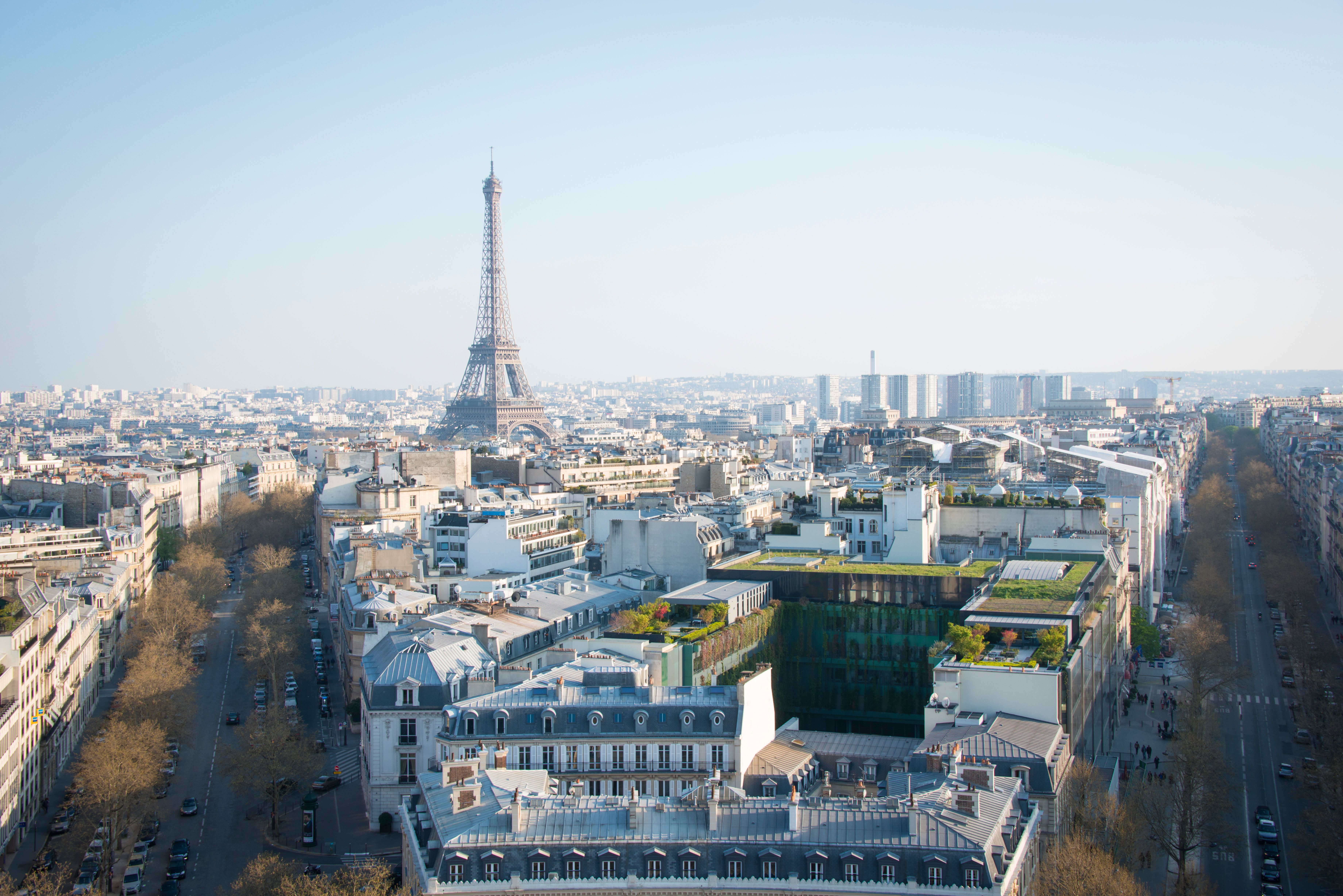 Paris Cityscape with Eiffel Tower · Free Stock Photo